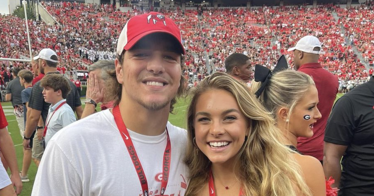 Georgia QB Gunner Stockton's Sister Goes Viral During Tennessee Game ...