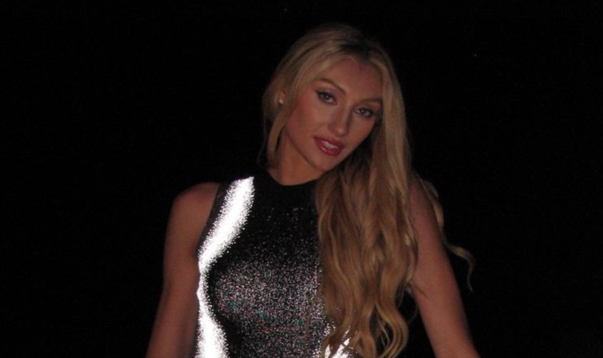 Cameron Brink Left WNBA Fans Speechless Over 'Stunning' Mini Skirt ...