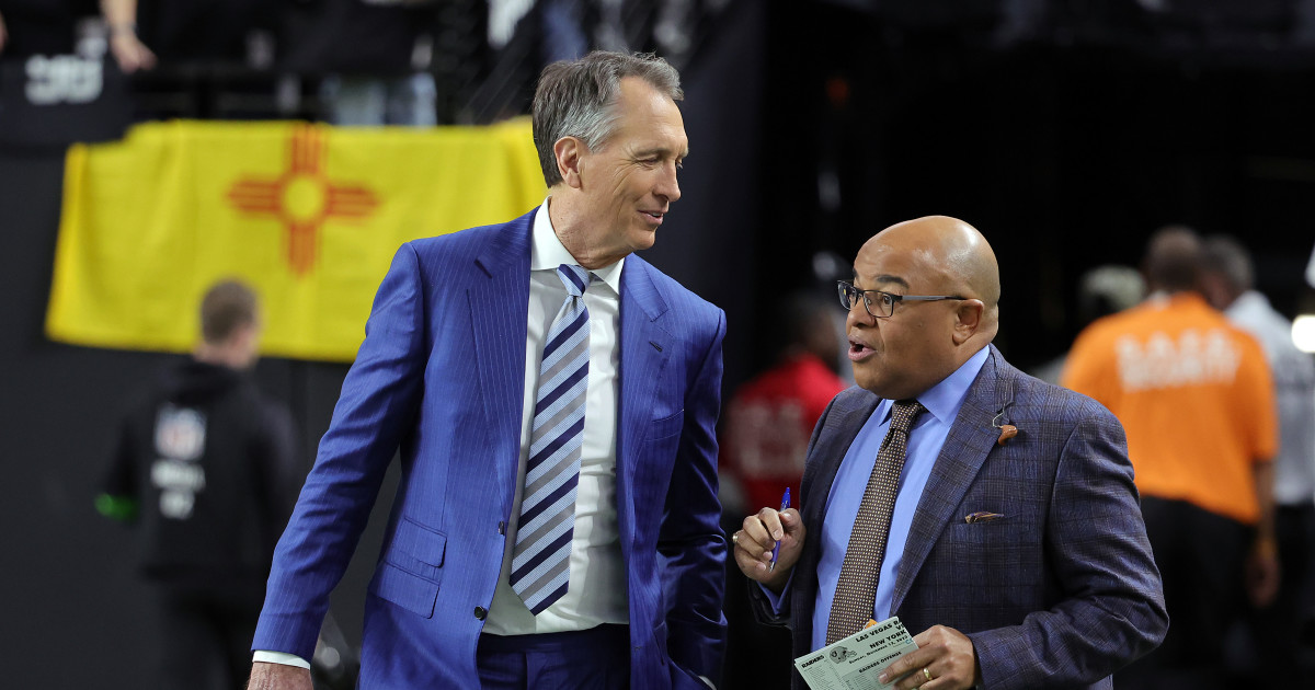 NFL Fans Boycotting 'Sunday Night Football' Over National Anthem - The Spun