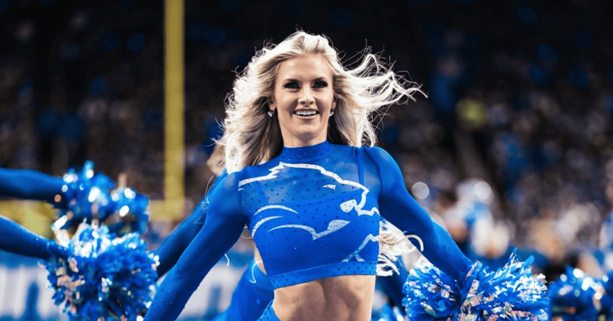 'Gorgeous' Lions Cheerleader Turns Heads Before Playoff Game - The Spun