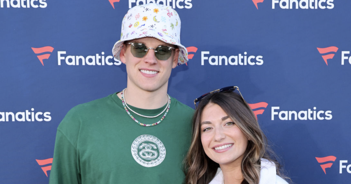 Prayers Are Pouring In For Joe Burrow's Ex-Girlfriend Sunday - The Spun