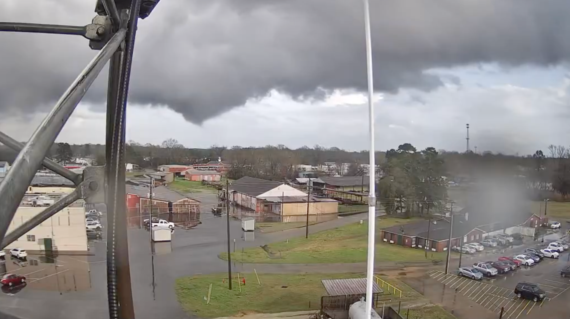 'So Scary' - Terrifying Video Of Tornado Hitting U.S. Goes Viral - The Spun