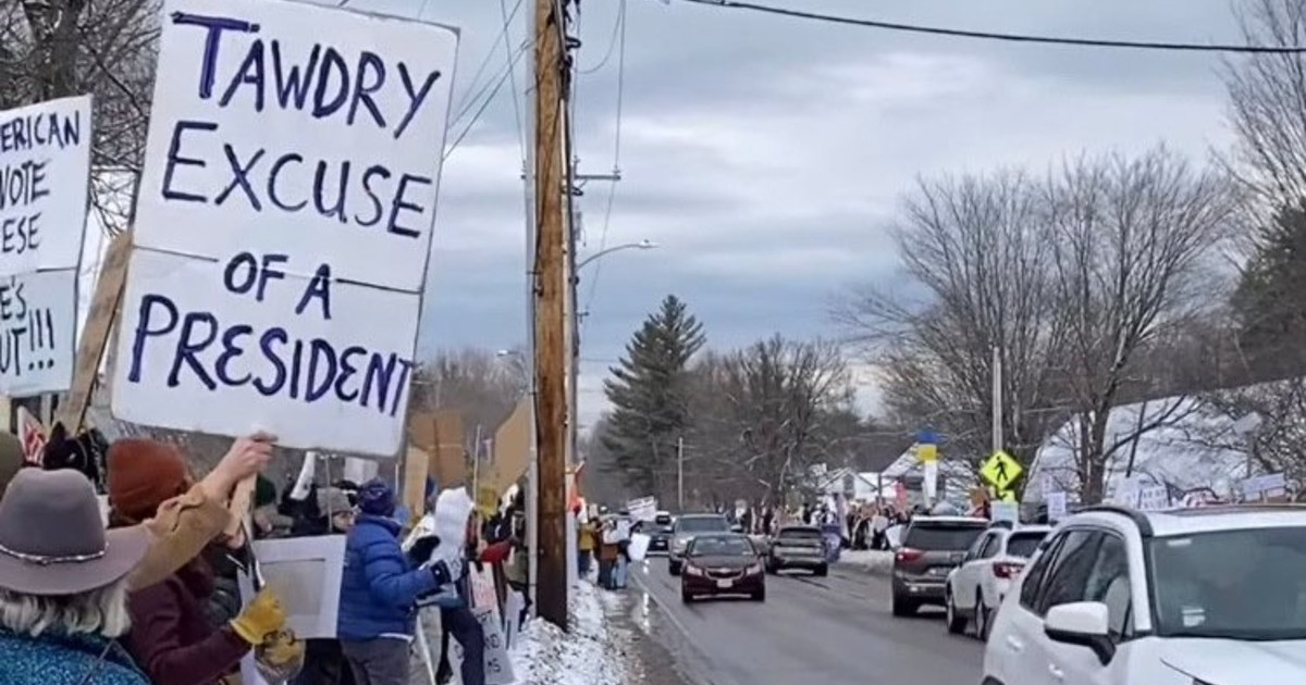 JD Vance 'Disrupted' By Protesters During Family Ski Trip - The Spun