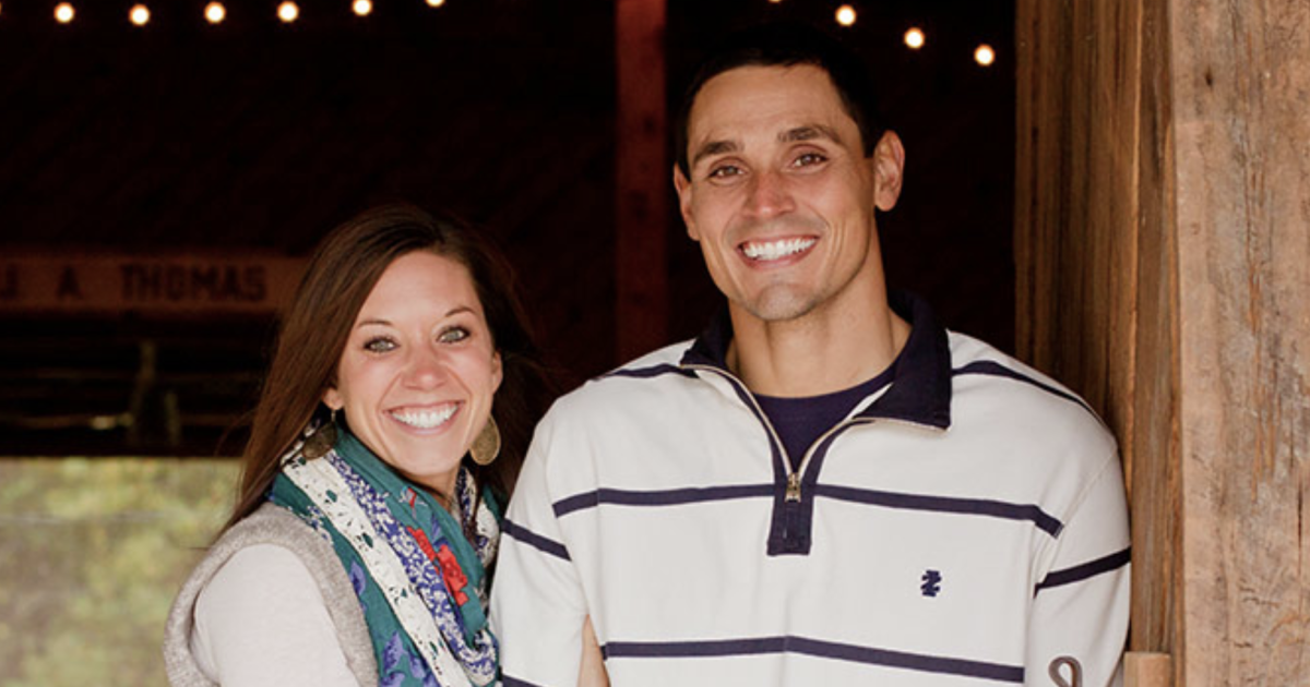 Prayers Are Pouring In For David Pollack's Family - The Spun