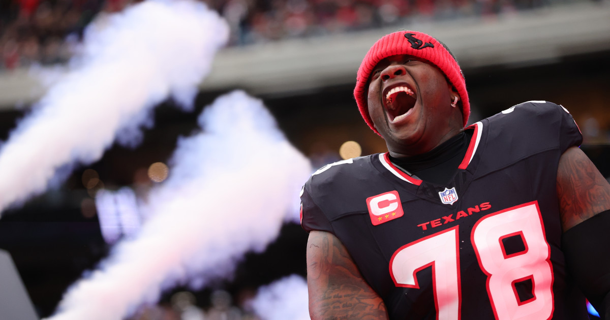 NFL Fans React To Blockbuster Commanders, Texans Trade - The Spun