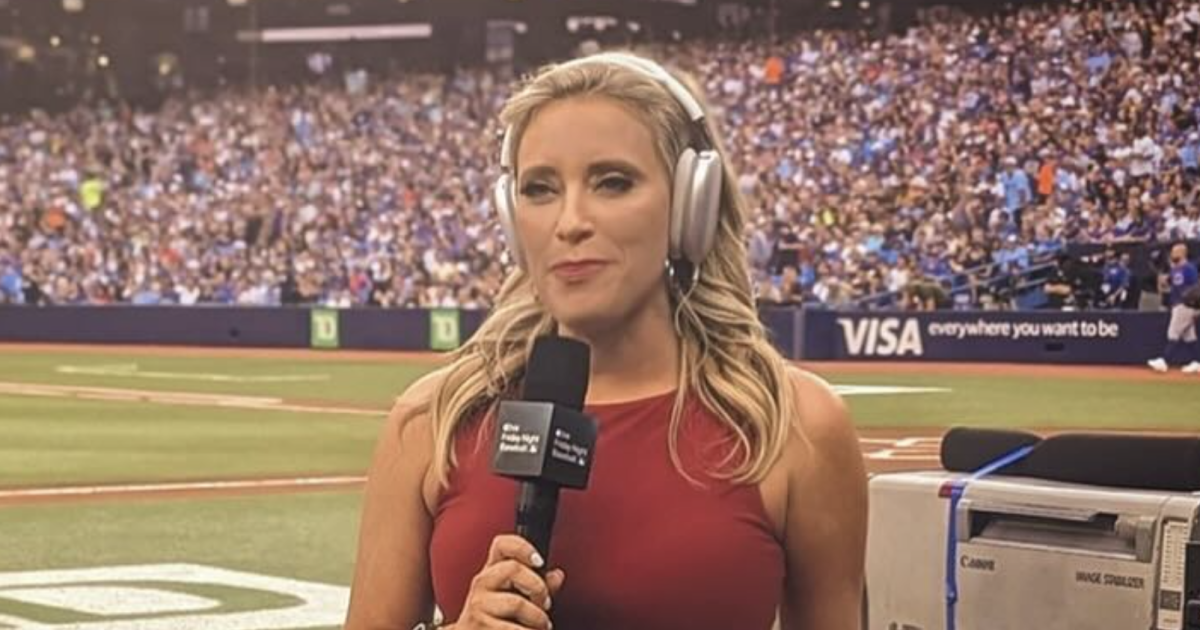 MLB Reporter Turns Heads With Her Opening Day Outfit - The Spun