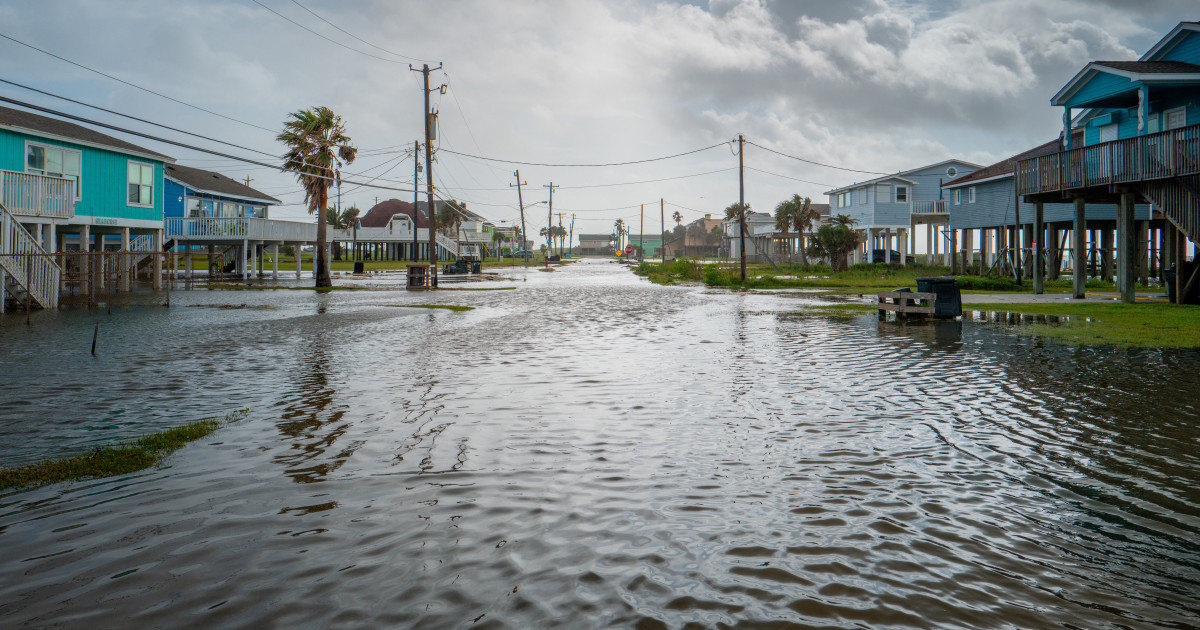 FEMA Makes 'Disturbing' Admission Ahead Of Hurricane Season - The Spun