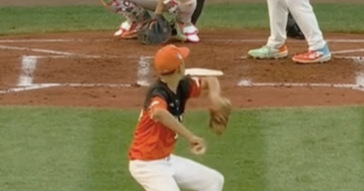 LLWS Pitcher Accused Of 'Cocky' Move - But Fans Are Defending Him - The ...