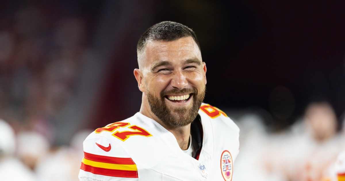 NFL Fans React To Travis Kelce Leaving Kansas City During Bye Week ...