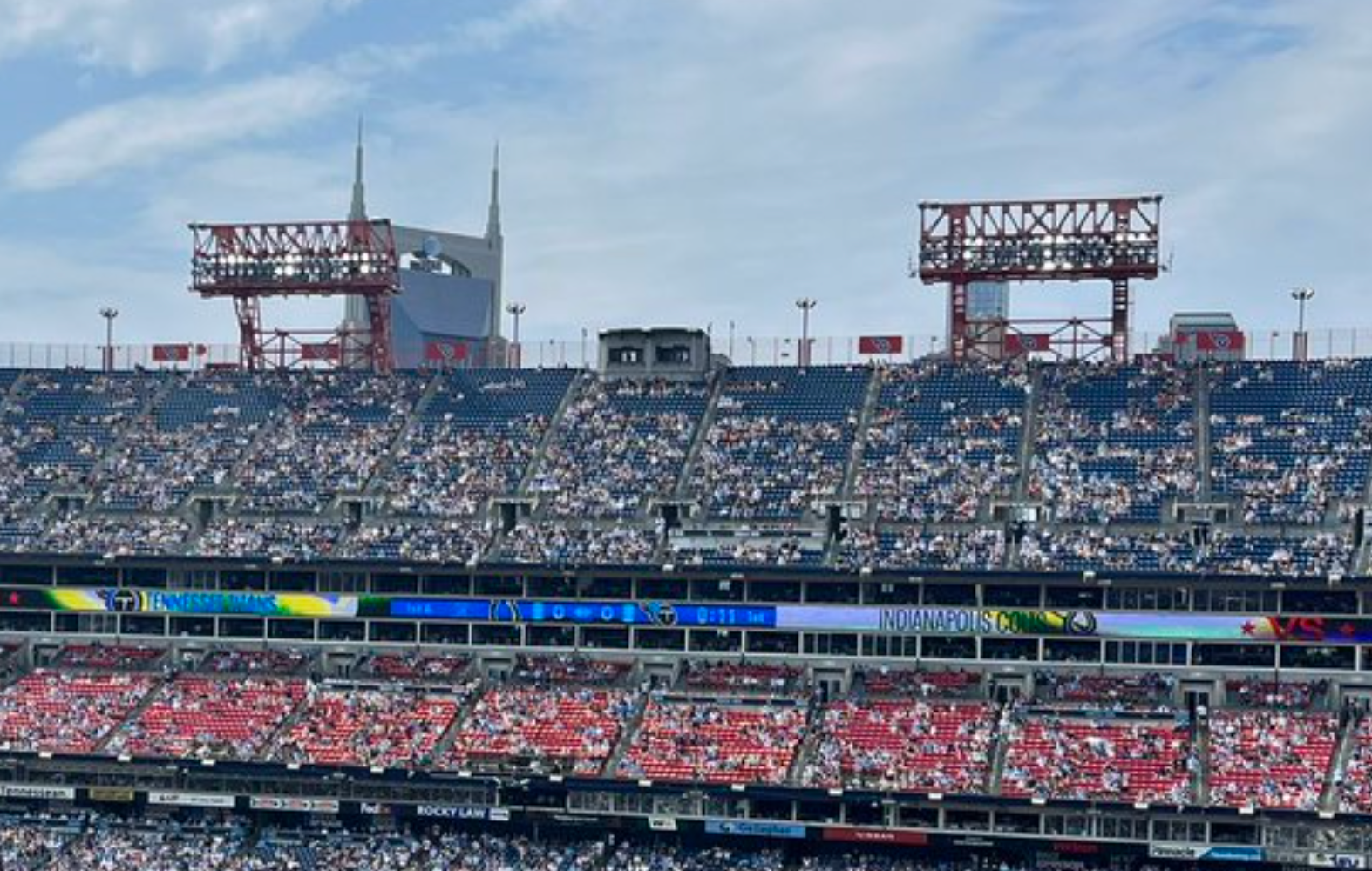 NFL Stadium Has 'Embarrassing' Crowd At Kickoff On Sunday - The Spun