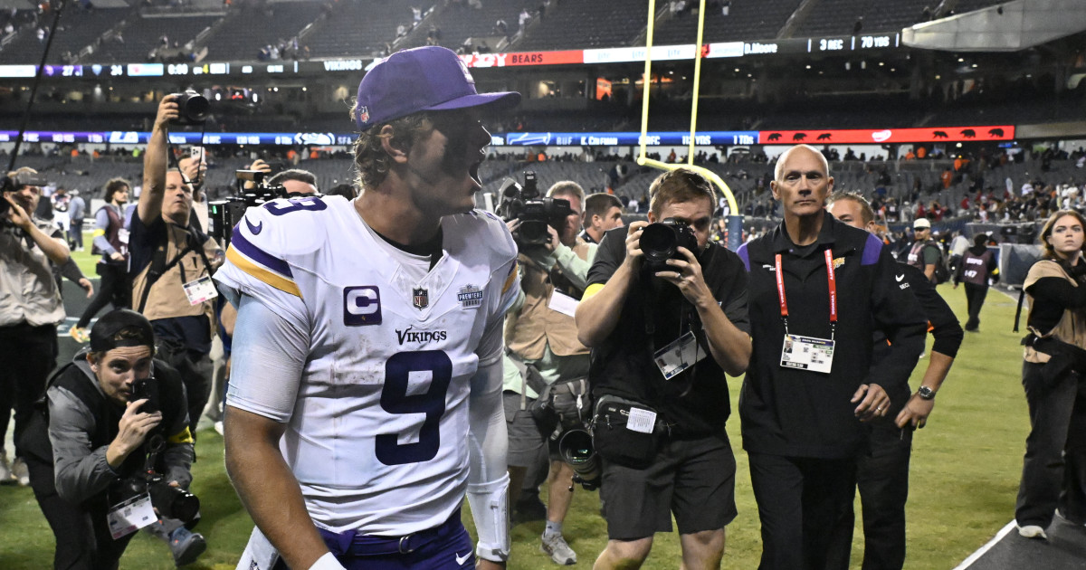 NFL Under Fire For 'Ridiculous' NFC Player Of The Week Decision - The Spun