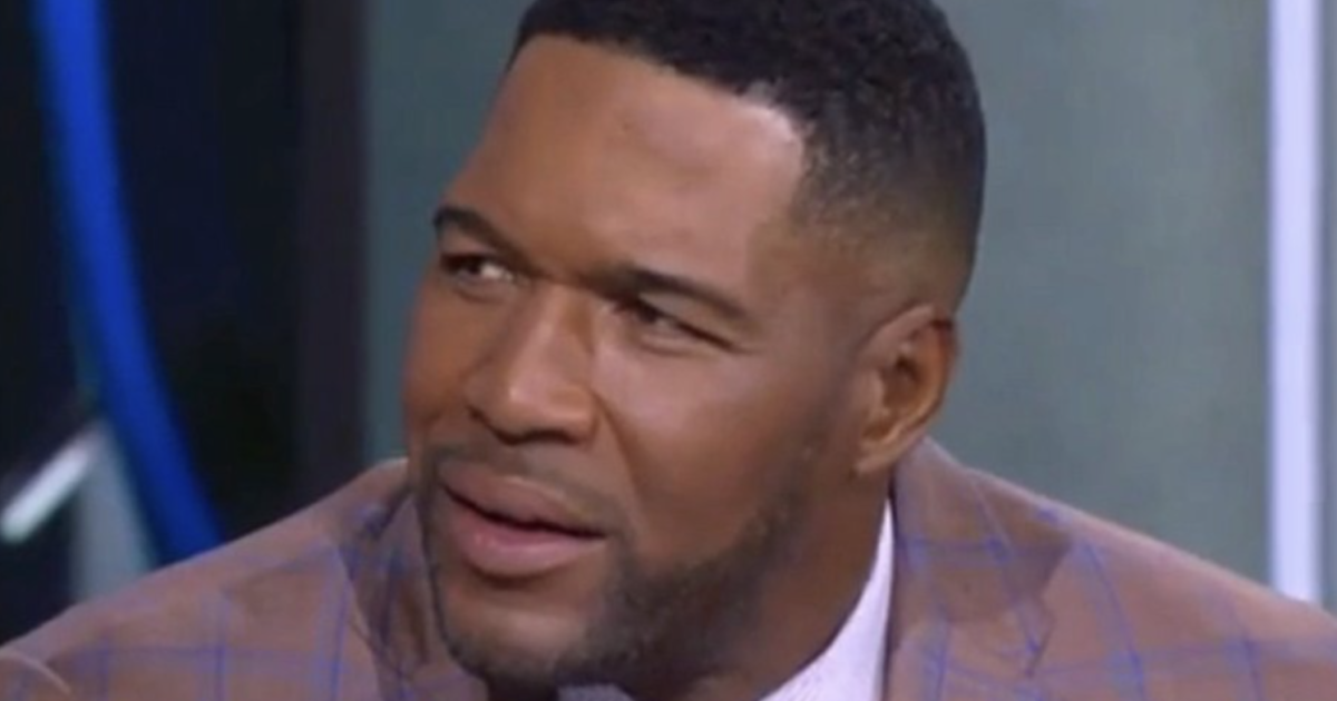Michael Strahan Blasts Former NFL Teammate Live On FOX - The Spun