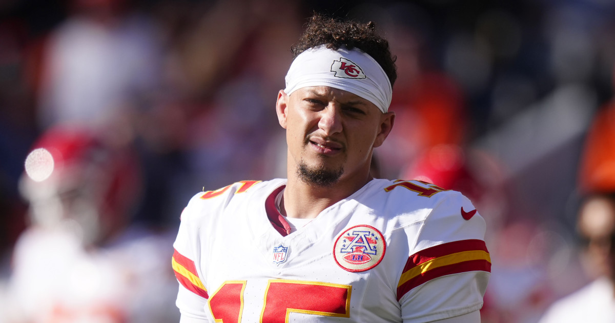Patrick Mahomes Not Happy With Refs After Sunday's Loss To Broncos ...