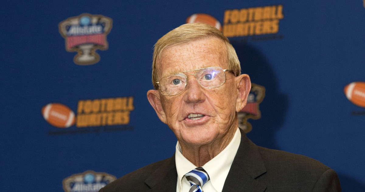Football Fans Keeping Lou Holtz In Their Prayers This Weekend - The Spun