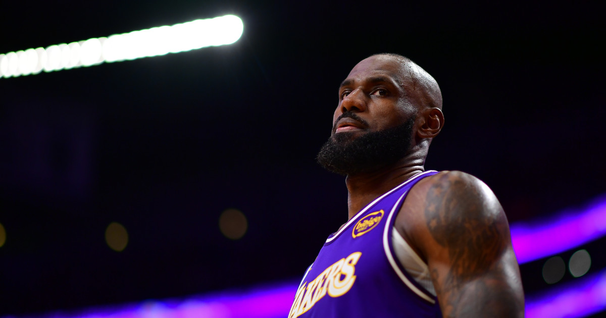 LeBron James' Agent Suggests Lakers Should Trade Star Player - The Spun