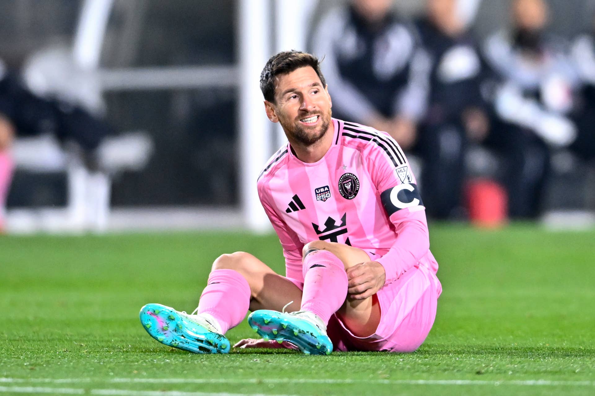 Fan Storms Field, Tackles Lionel Messi Mid-Match - The Spun