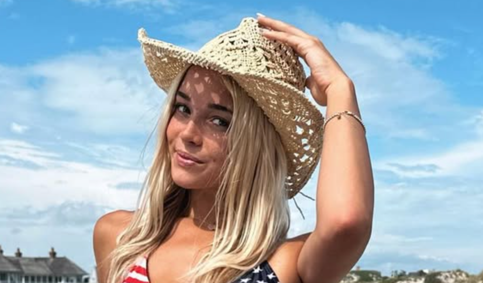 'Wow' - Olivia Dunne's USA Swimsuit Photo Has Everyone Feeling ...