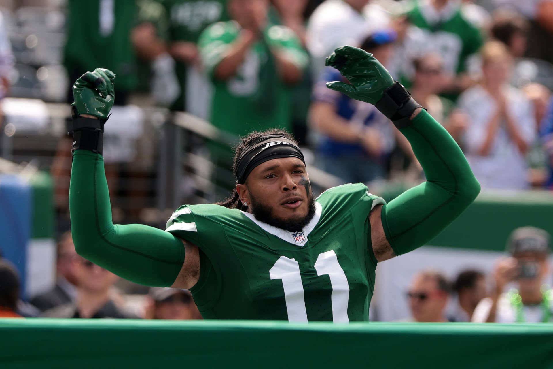New York Jets Trade Pro Bowler Jermaine Johnson At NFL Combine - The Spun