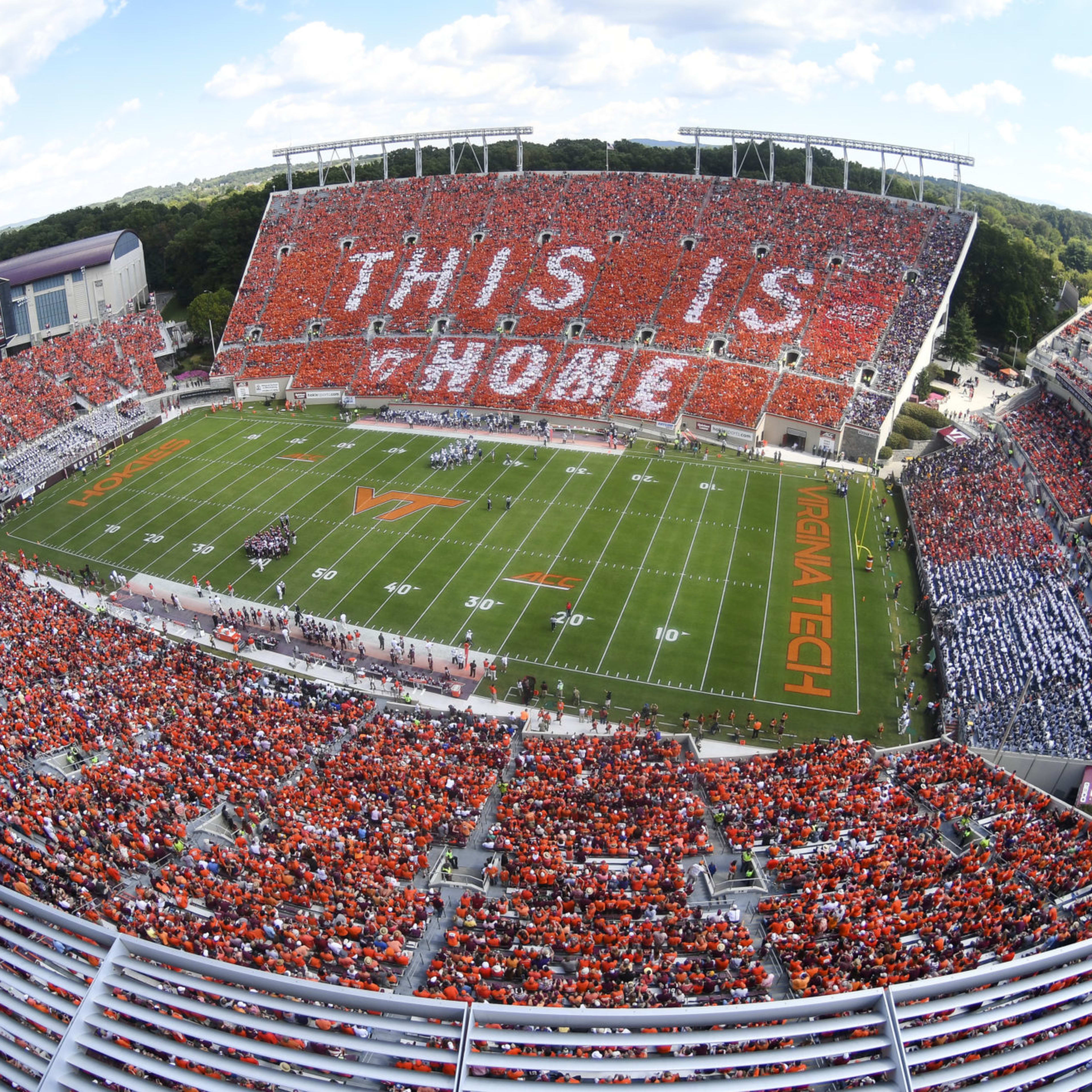 NFL Fans Blasting Vikings Quarterback J.J. McCarthy For Rough Debut ...