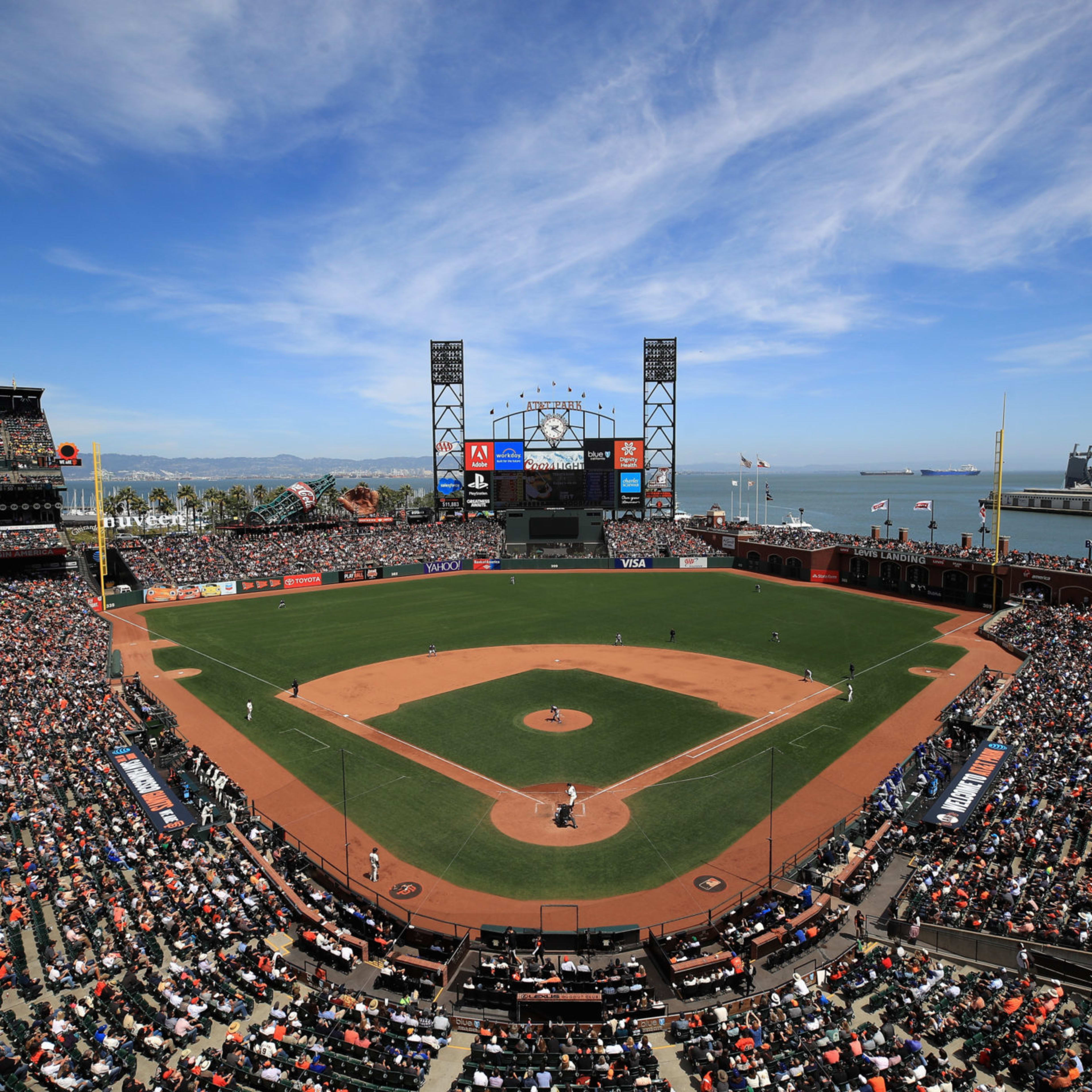 Lane Kiffin's Stunning Daughter, Presley, Goes Viral For Volleyball ...