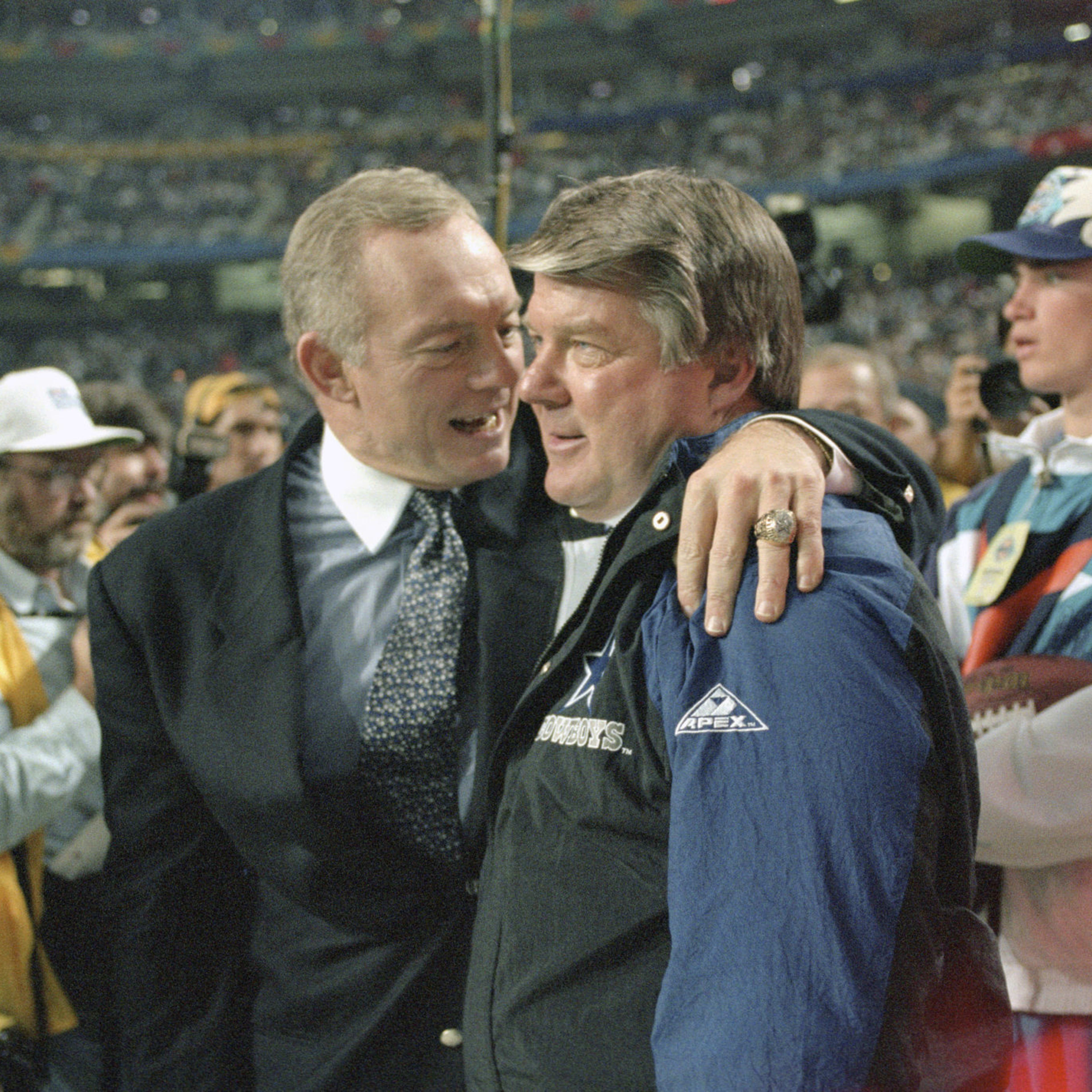 College Football Announcer Stepping Away From Social Media - The Spun