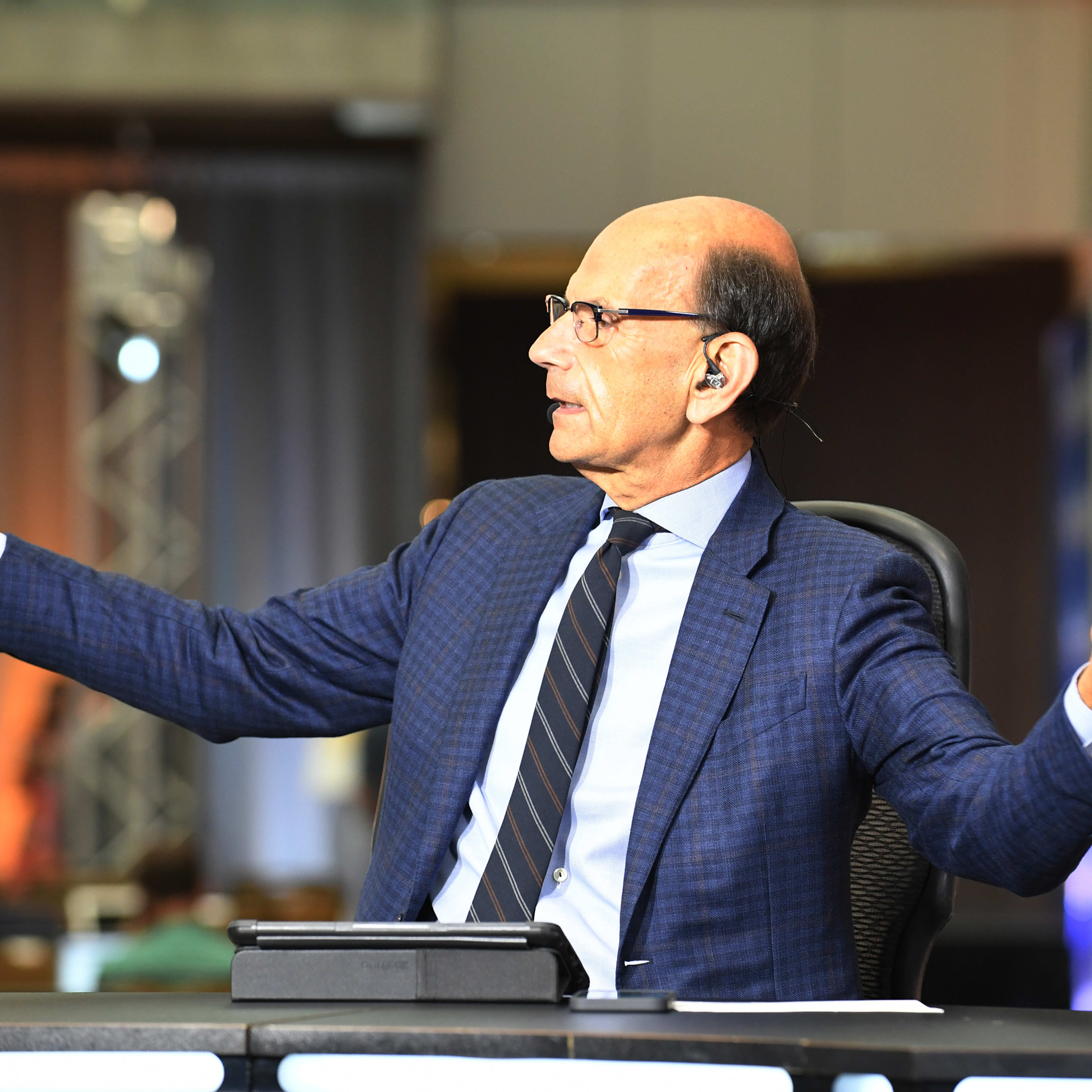 Jerry Jones Releases Statement On Coaching Staff Firing - The Spun