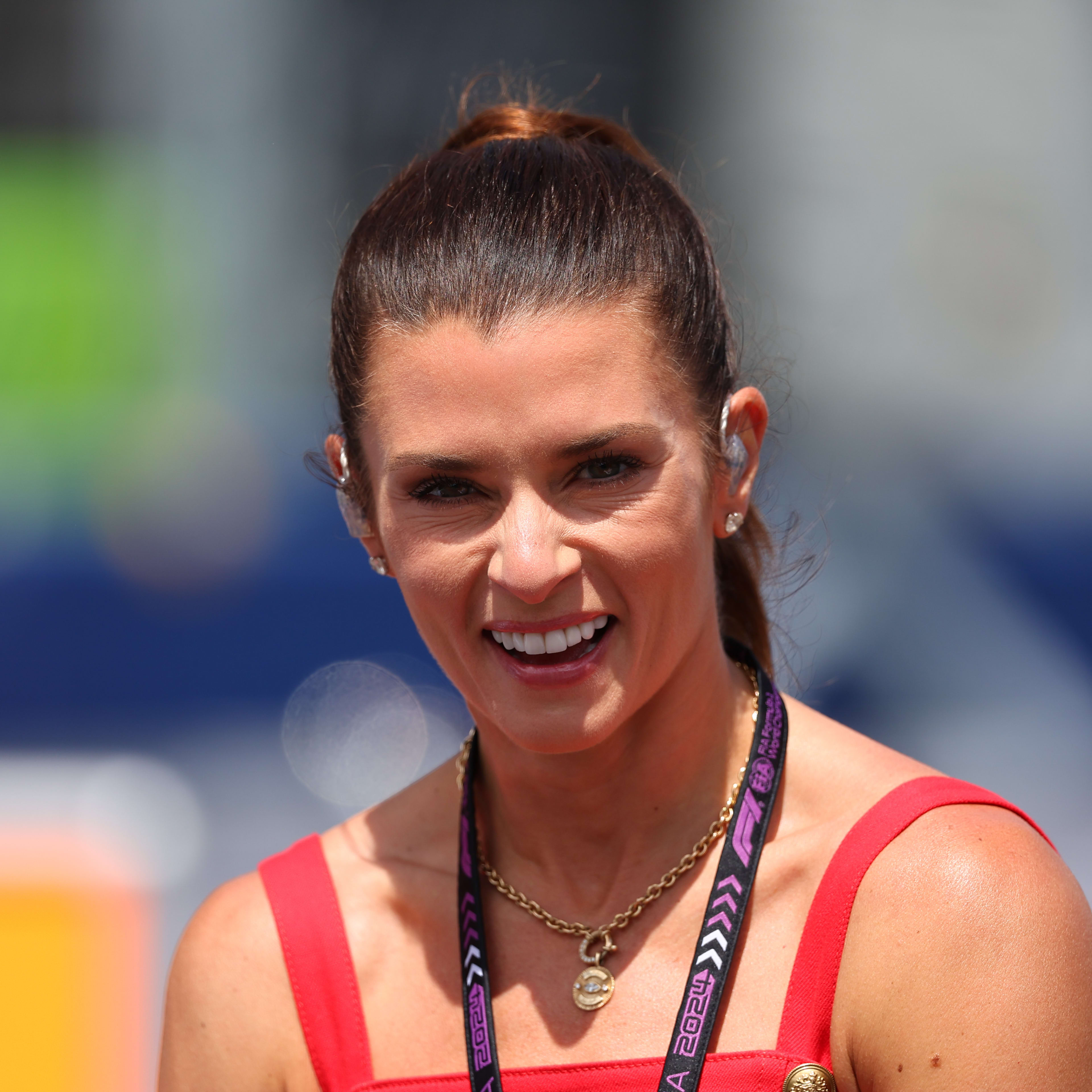 The 3 Best Swimsuit Photos Of Fever Star Sophie Cunningham - The Spun