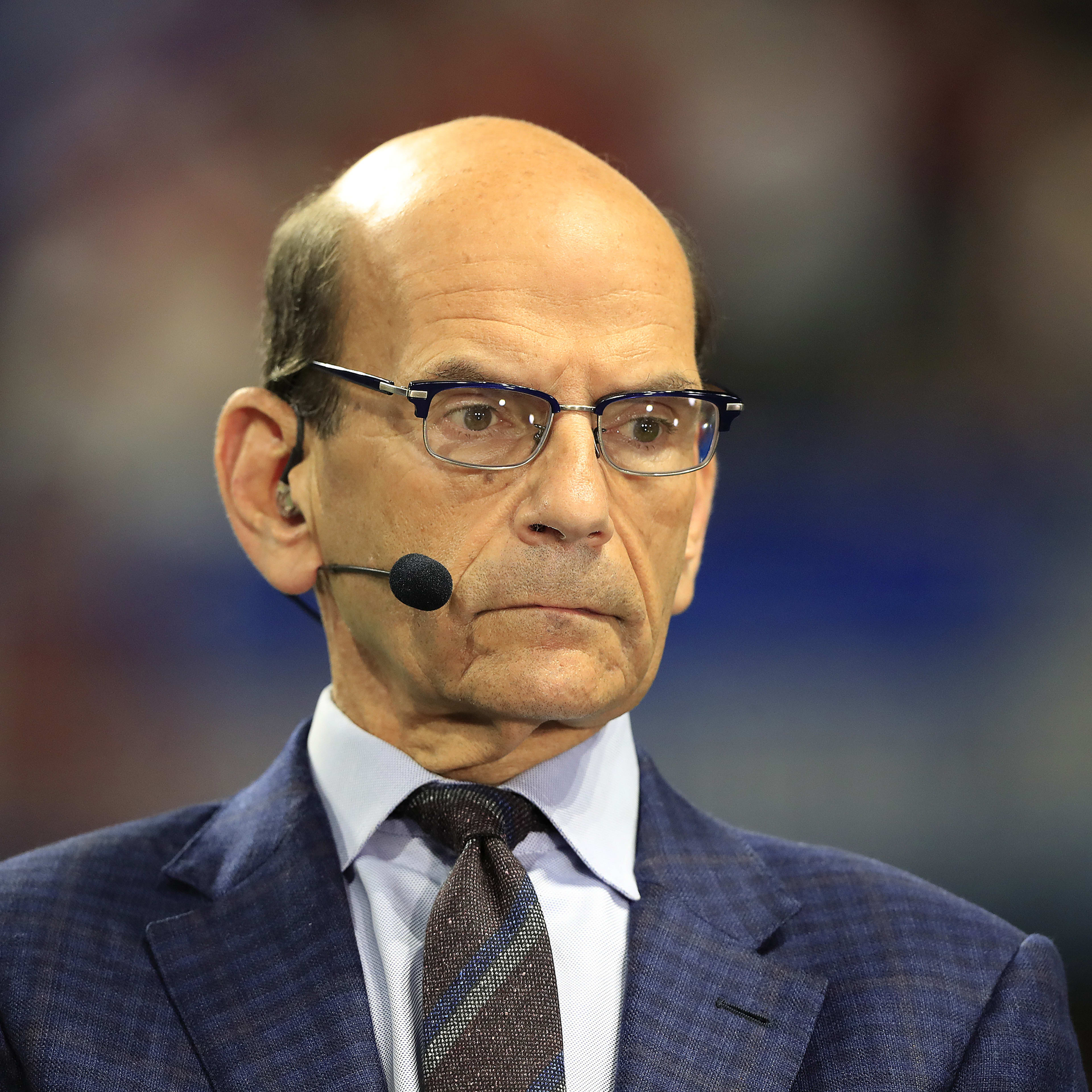 Fans React To Iowa Cheerleader's Unfortunate Wardrobe Malfunction - The ...