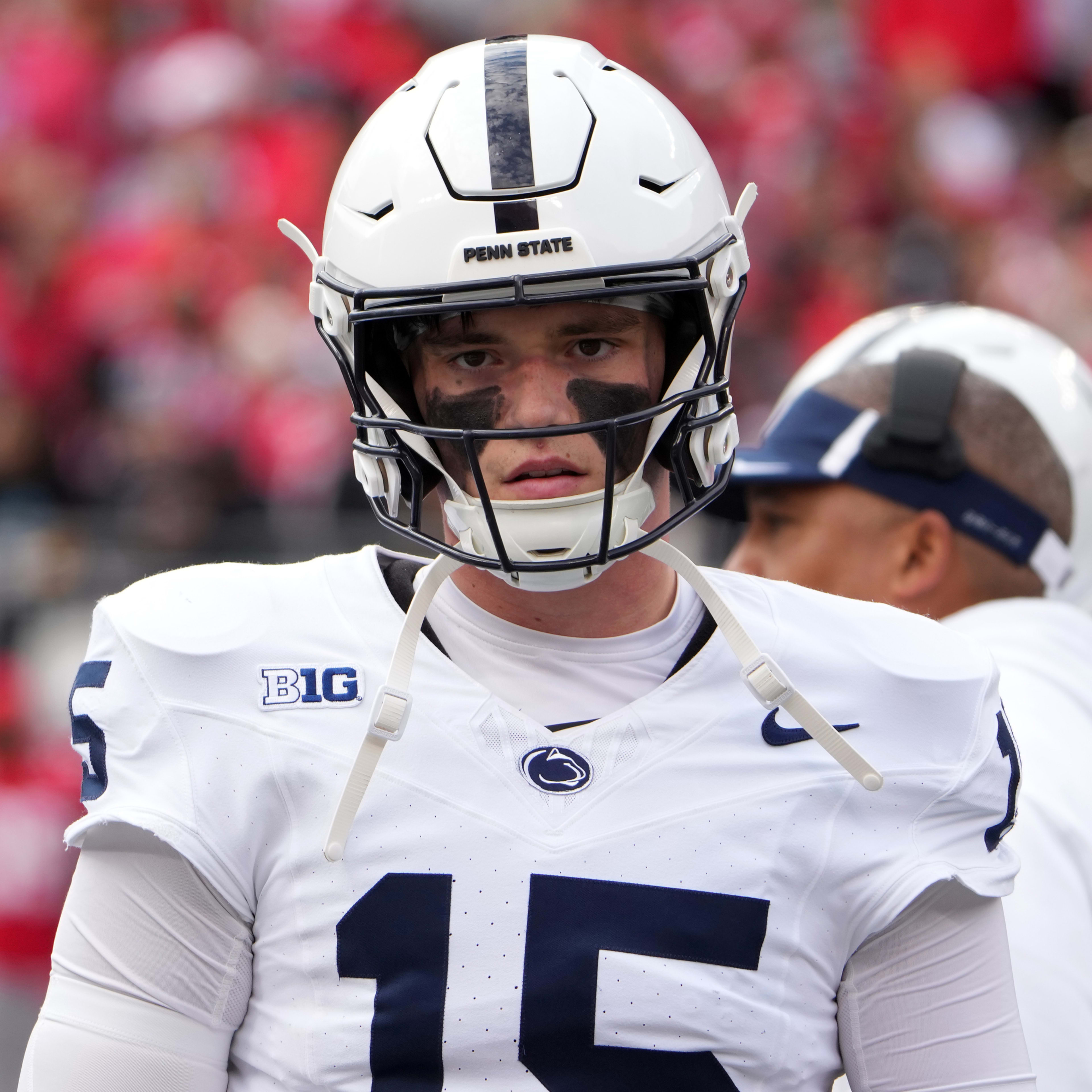 'Perfect' Cowboys Cheerleader Trending Before The Home Opener - The Spun