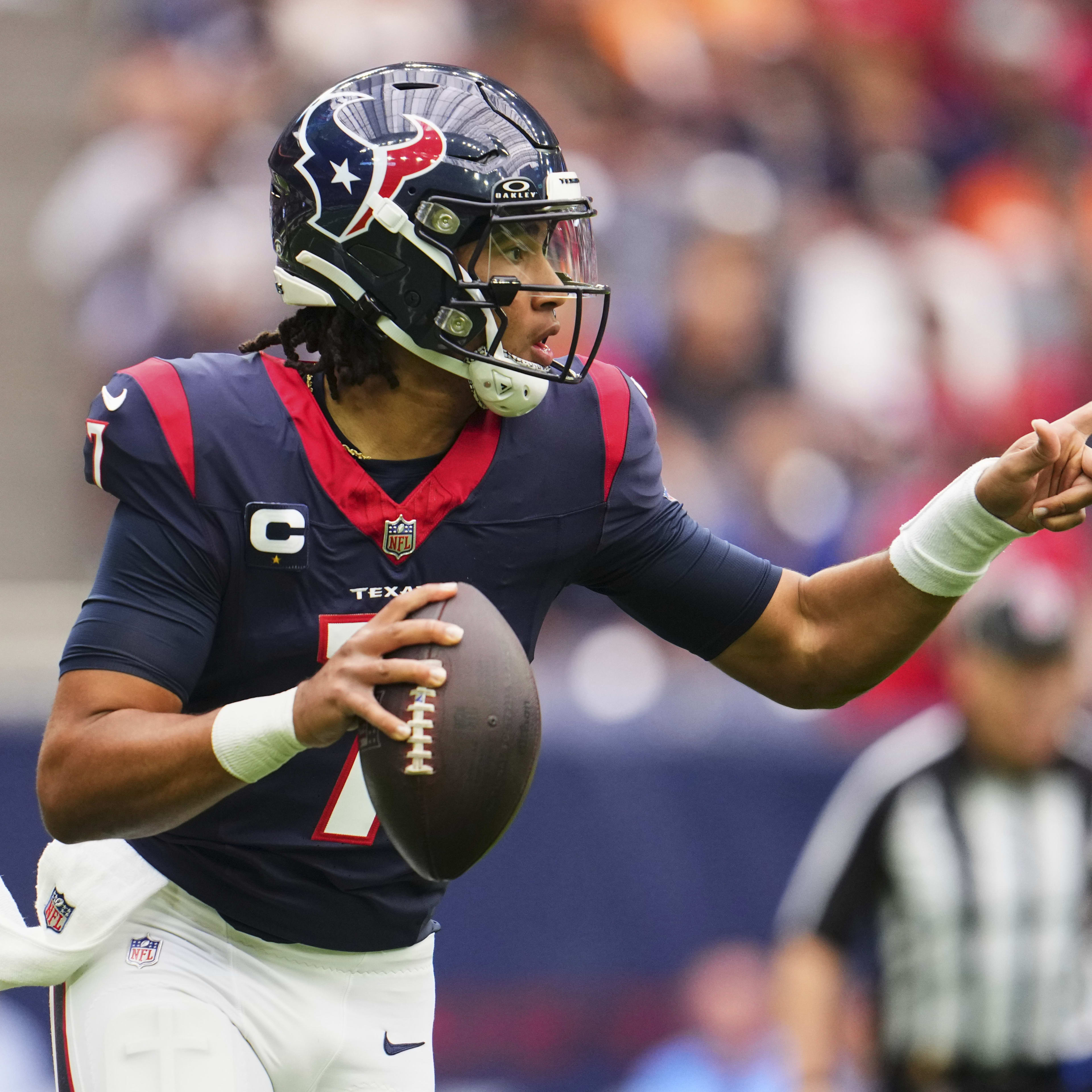 NFL Host Colleen Wolfe Turns Heads With Draft Outfit - The Spun