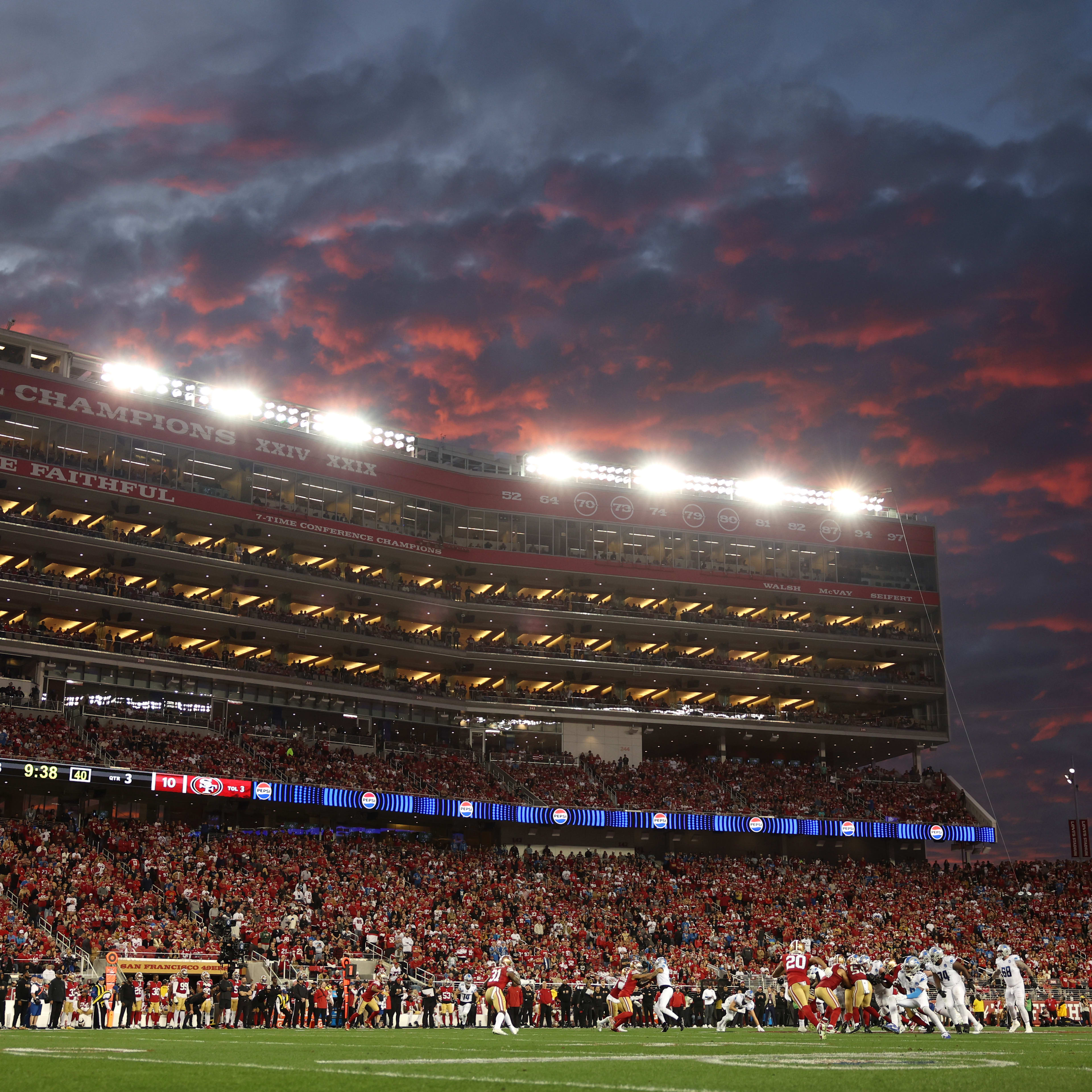 'Body Paint' Photo Of Alex Morgan Causes Major Stir - The Spun