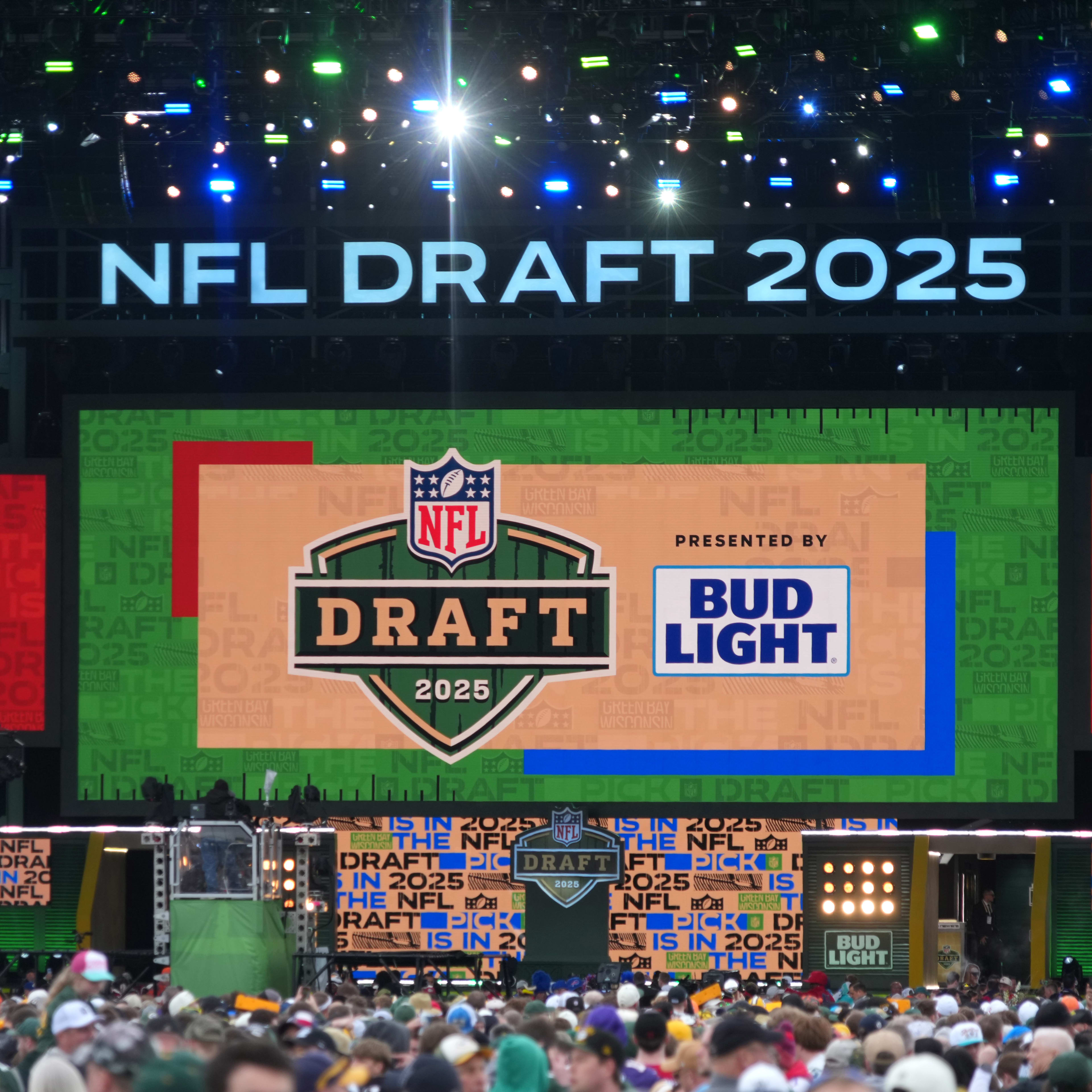 Congratulations Pouring In For Legendary Model Kate Upton - The Spun