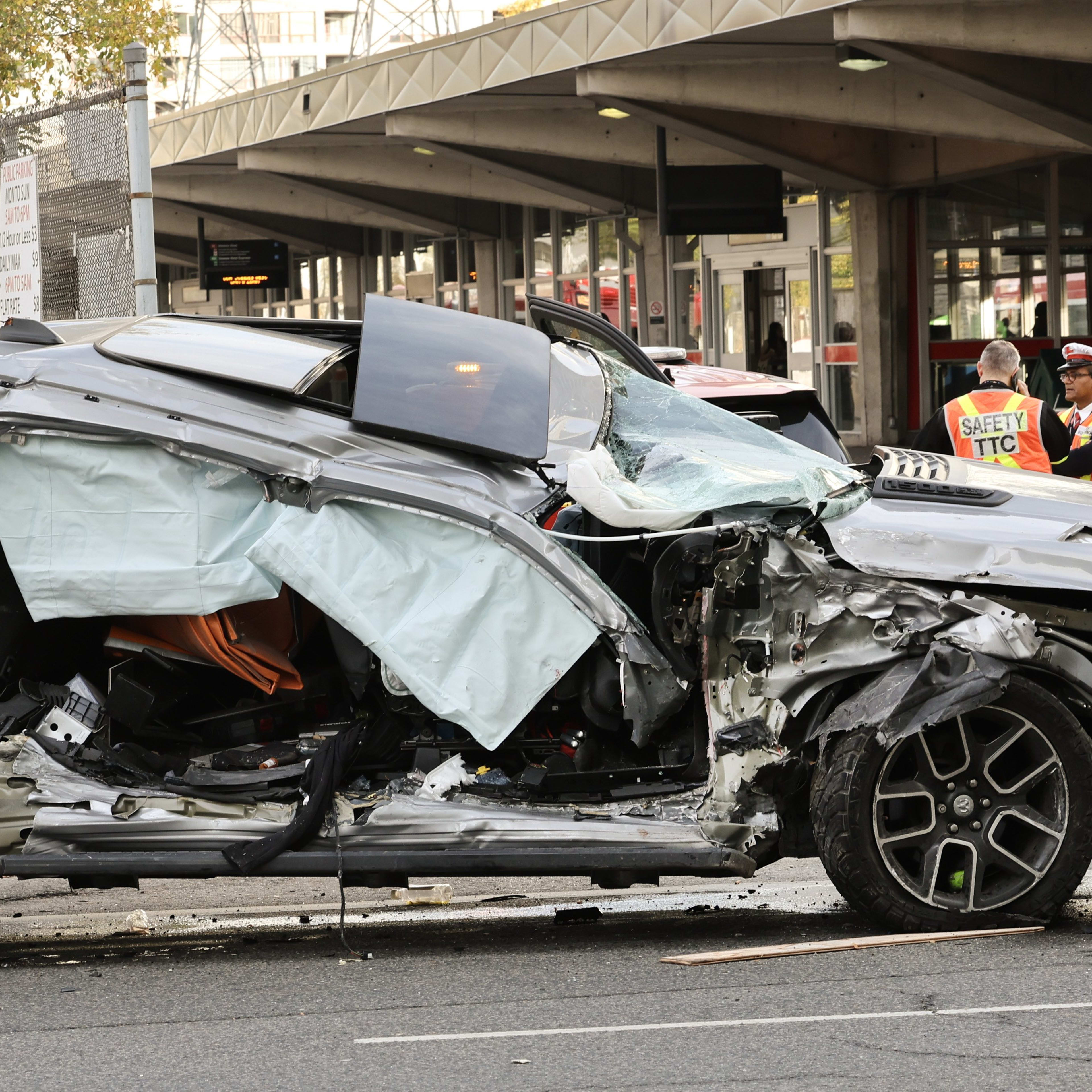 NFL Fans Have A Replacement In Mind For Cris Collinsworth - The Spun