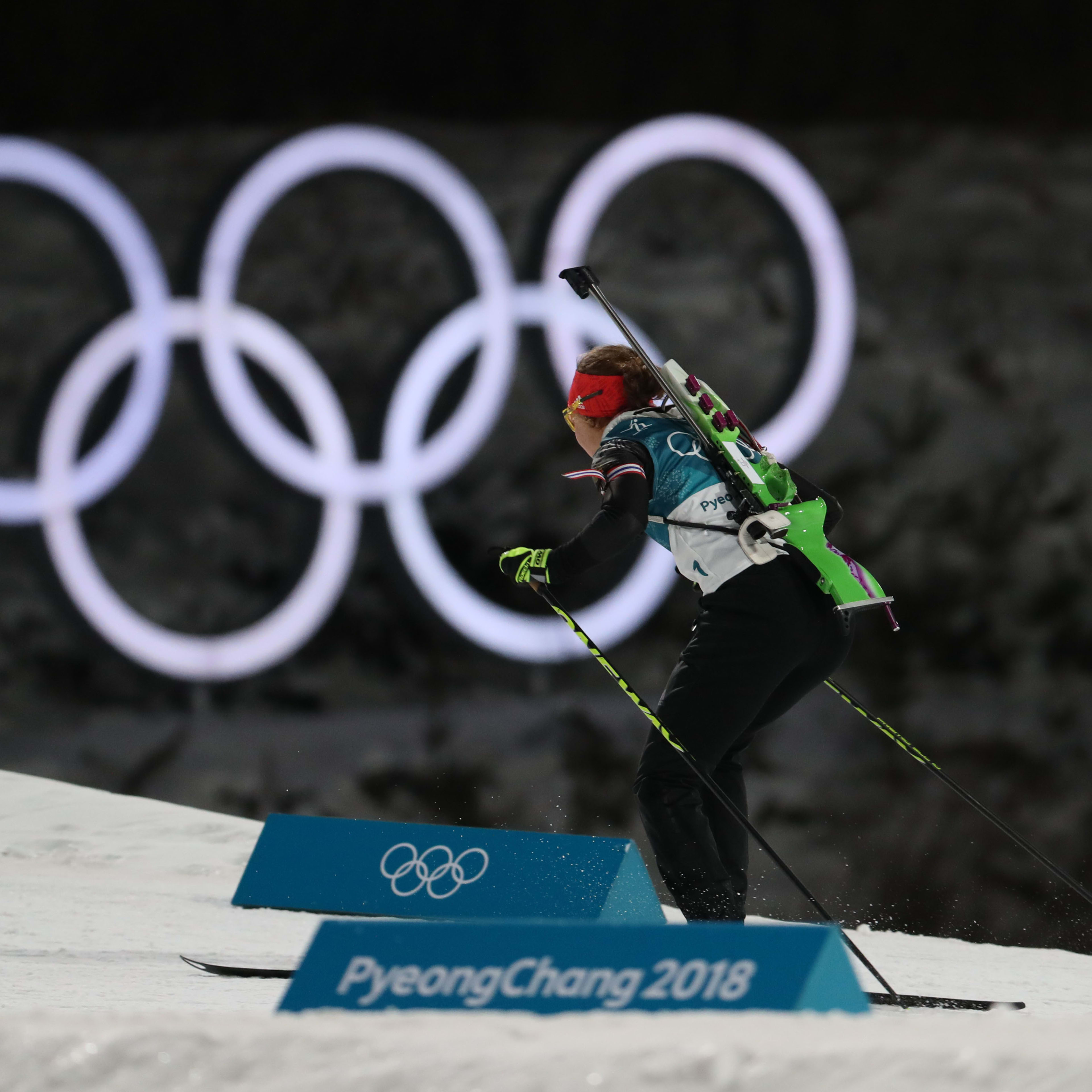 Longtime NFL Announcer Stepping Away Amid Controversy - The Spun