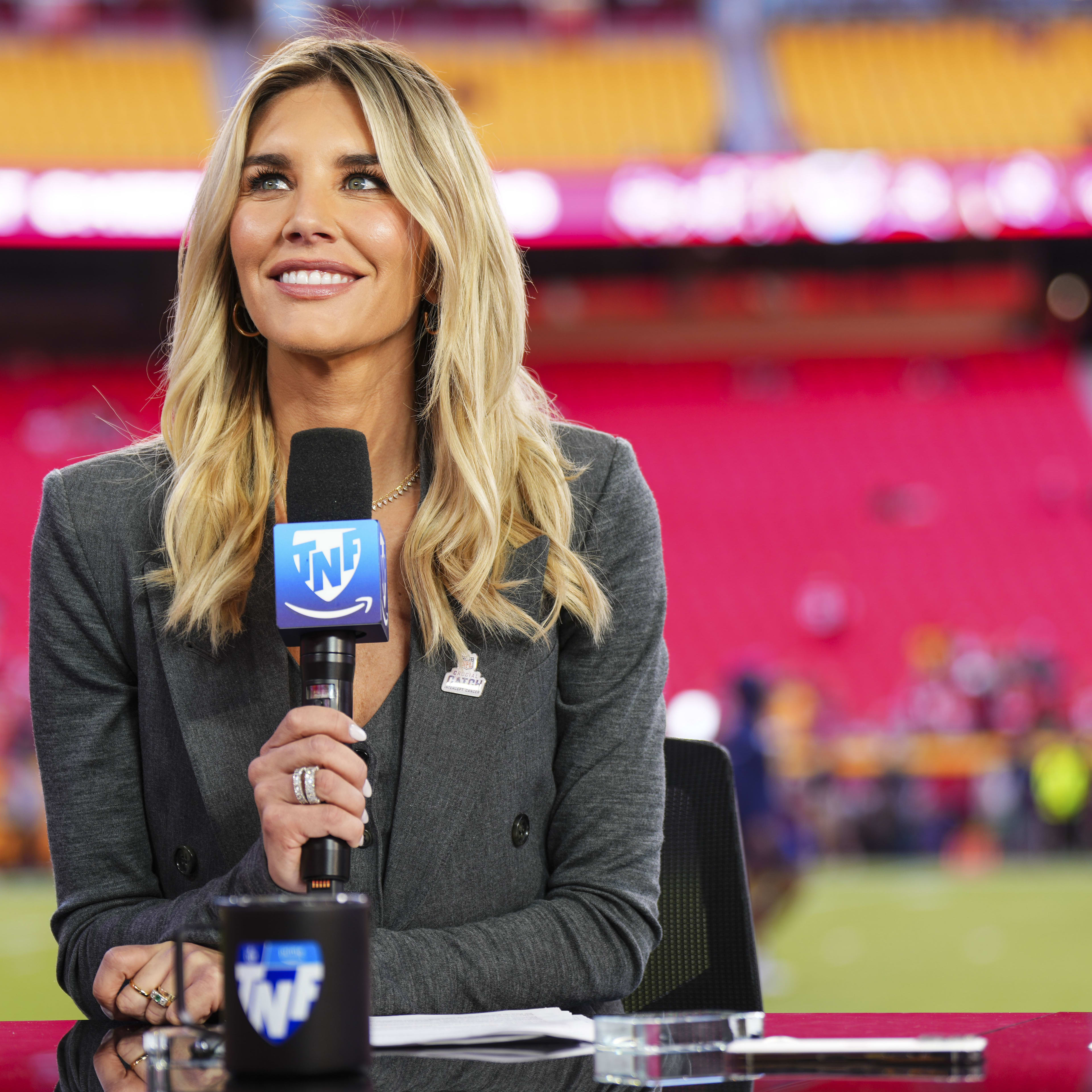 Greg Olsen Gets Immediate Praise For Announcing Performance Sunday ...