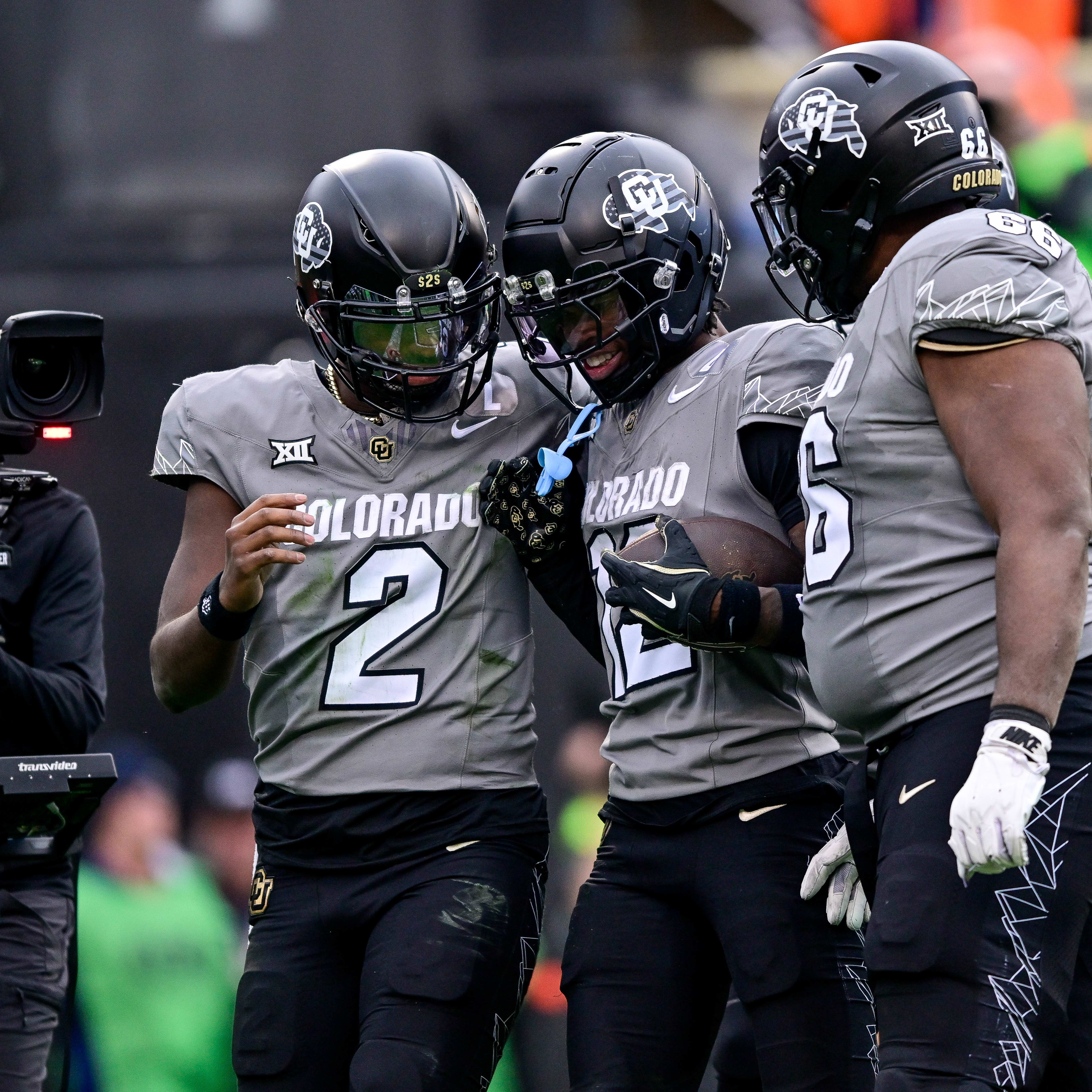 Colorado Star Shedeur Sanders Wins Top Quarterback Award - The Spun