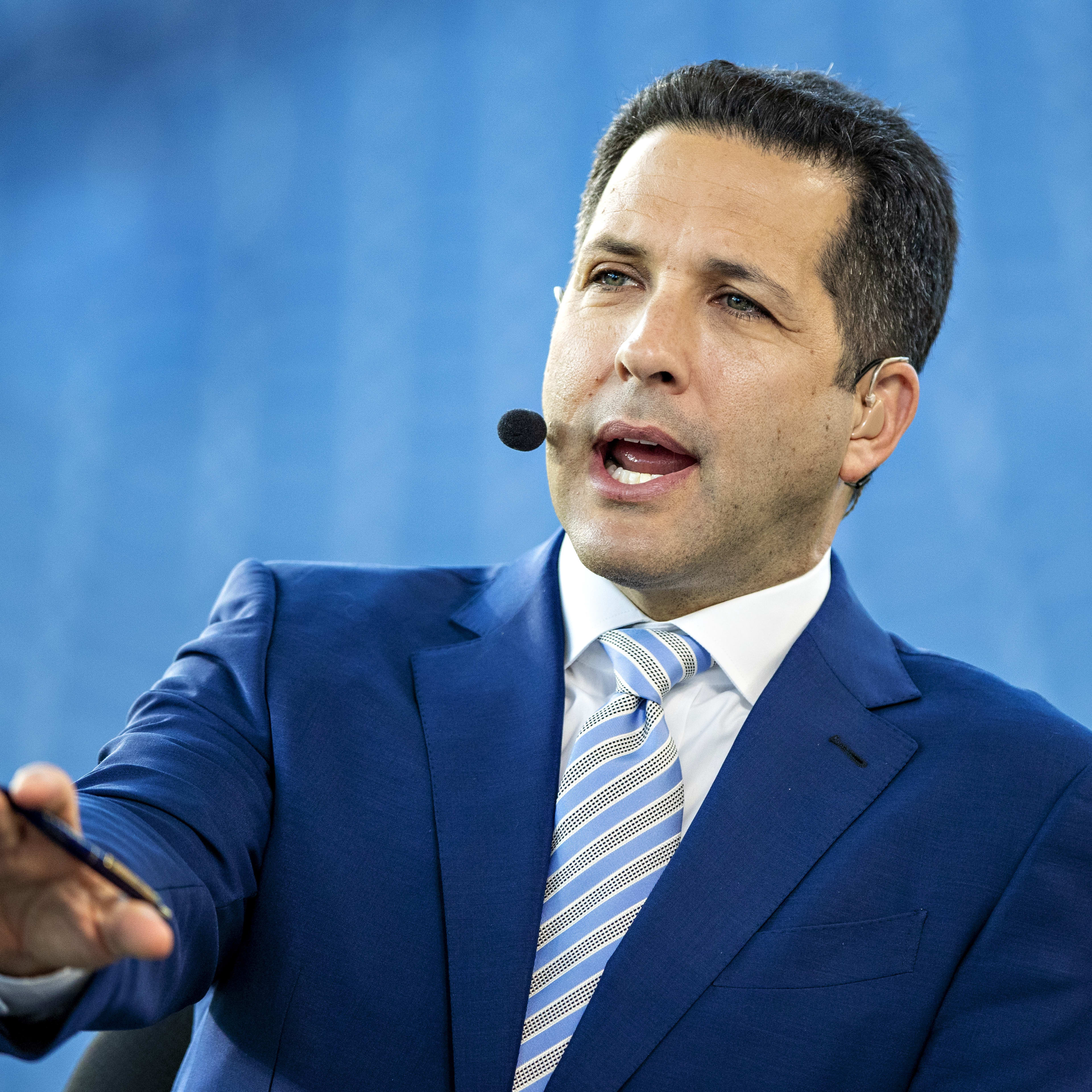 Sports Illustrated Swimsuit Model Turns Heads In 'Gorgeous' Dress - The ...