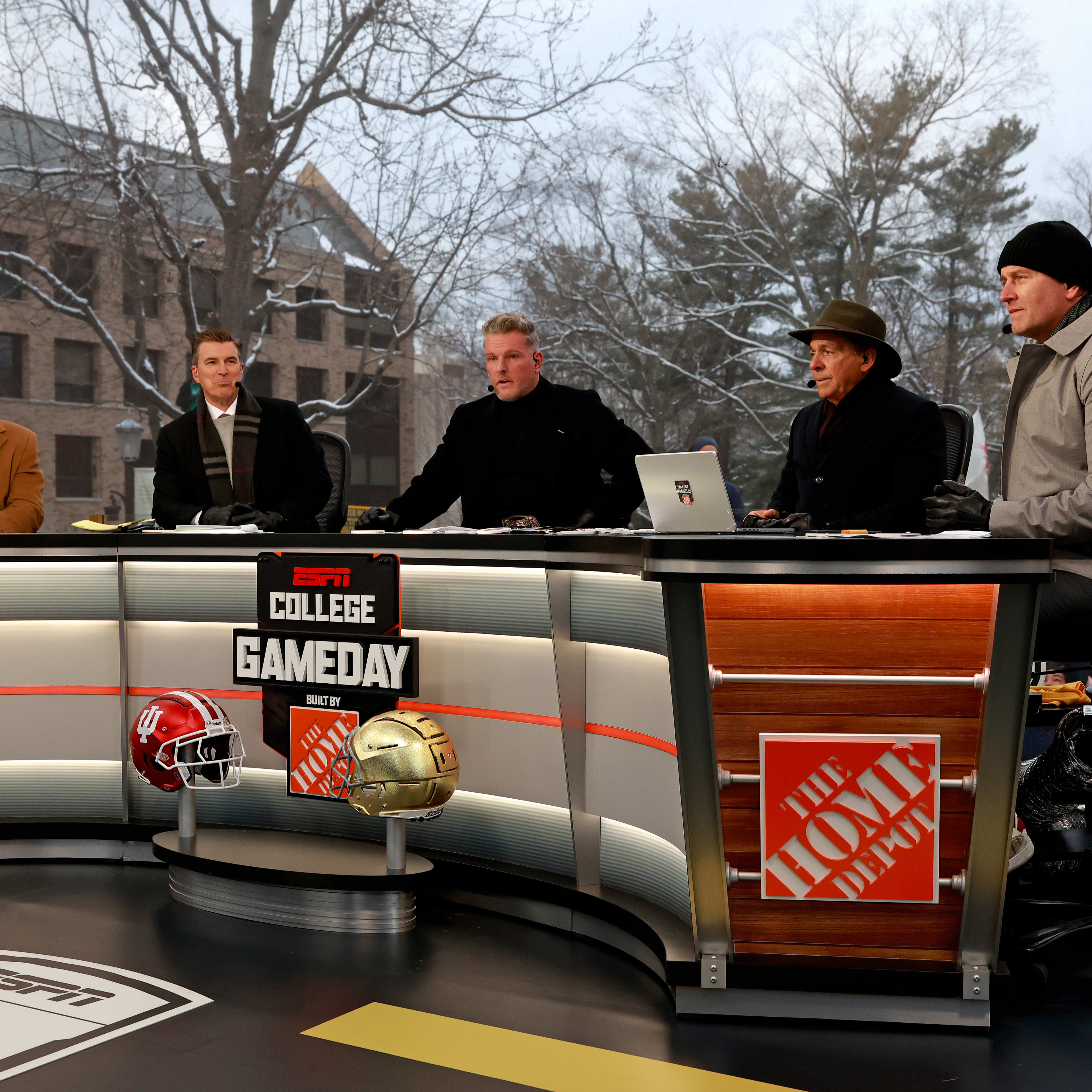 Congratulations Pouring In For Legendary Model Kate Upton - The Spun