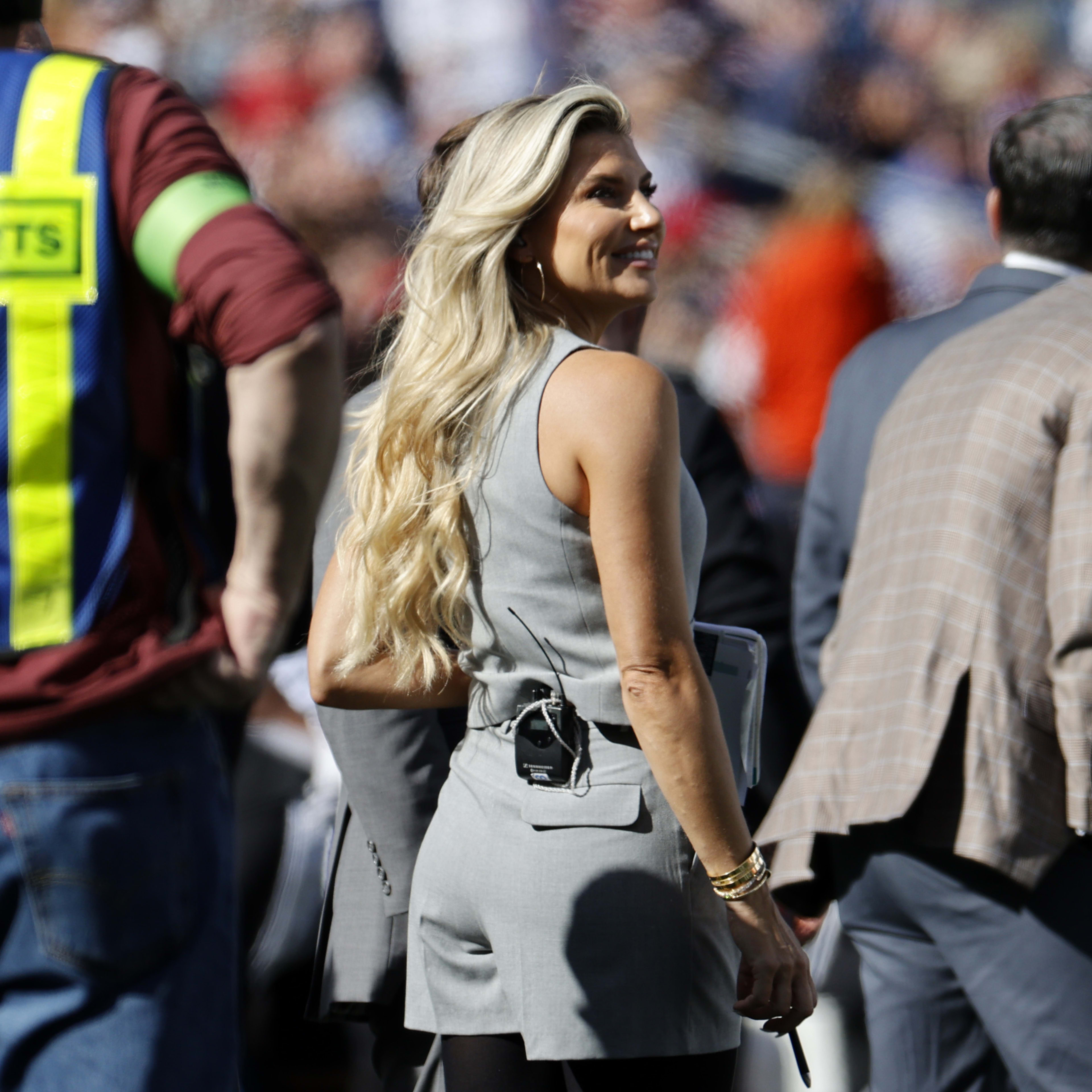 NFL Reporter Melanie Collins Turns Heads At Movie Premiere - The Spun