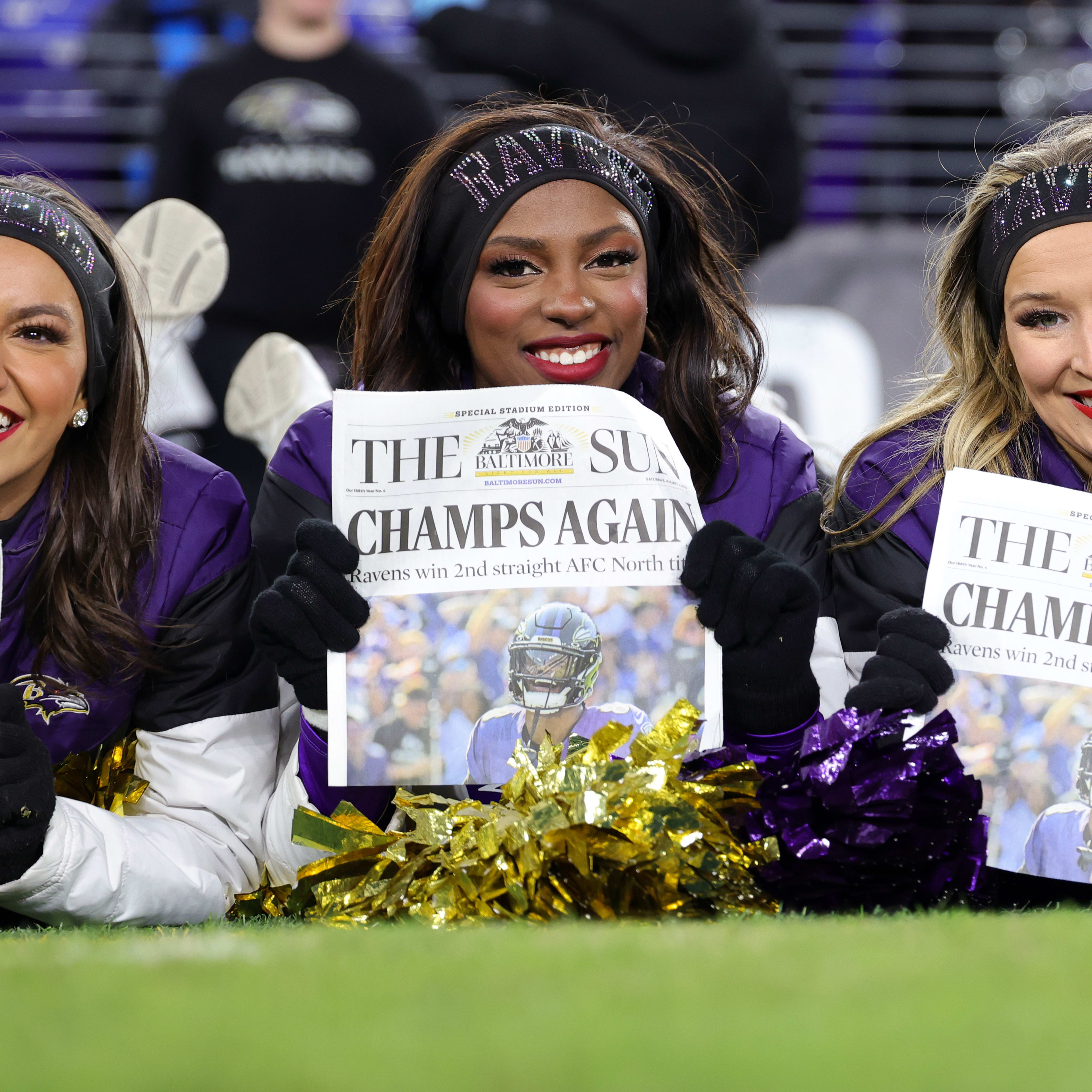 'Stunning' Ravens Cheerleader Turns Heads With Offseason Photos - The Spun