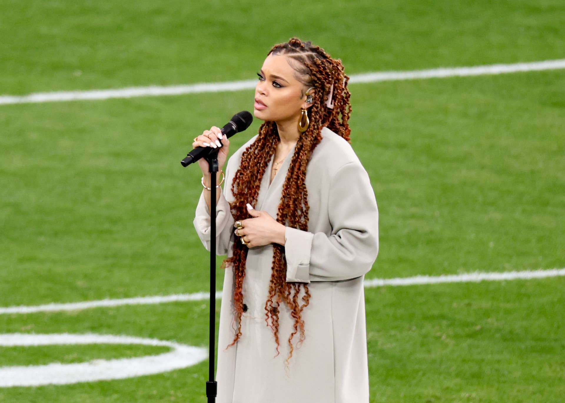 SZA Is Turning Heads Before Super Bowl 2025 Halftime Show - The Spun