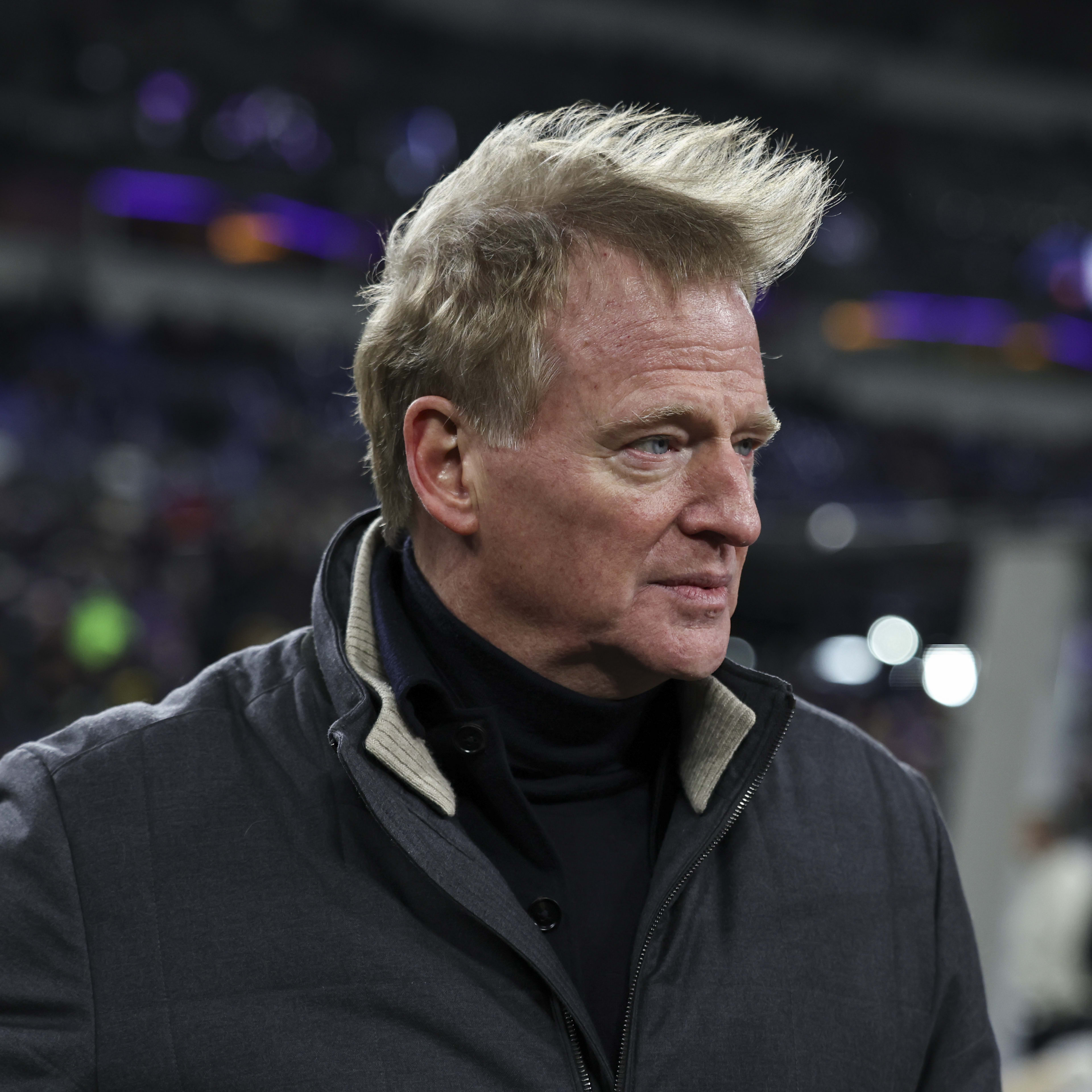 Alex Morgan Turns Heads With 3 Best 'Body Paint' Swimsuit Photos - The Spun