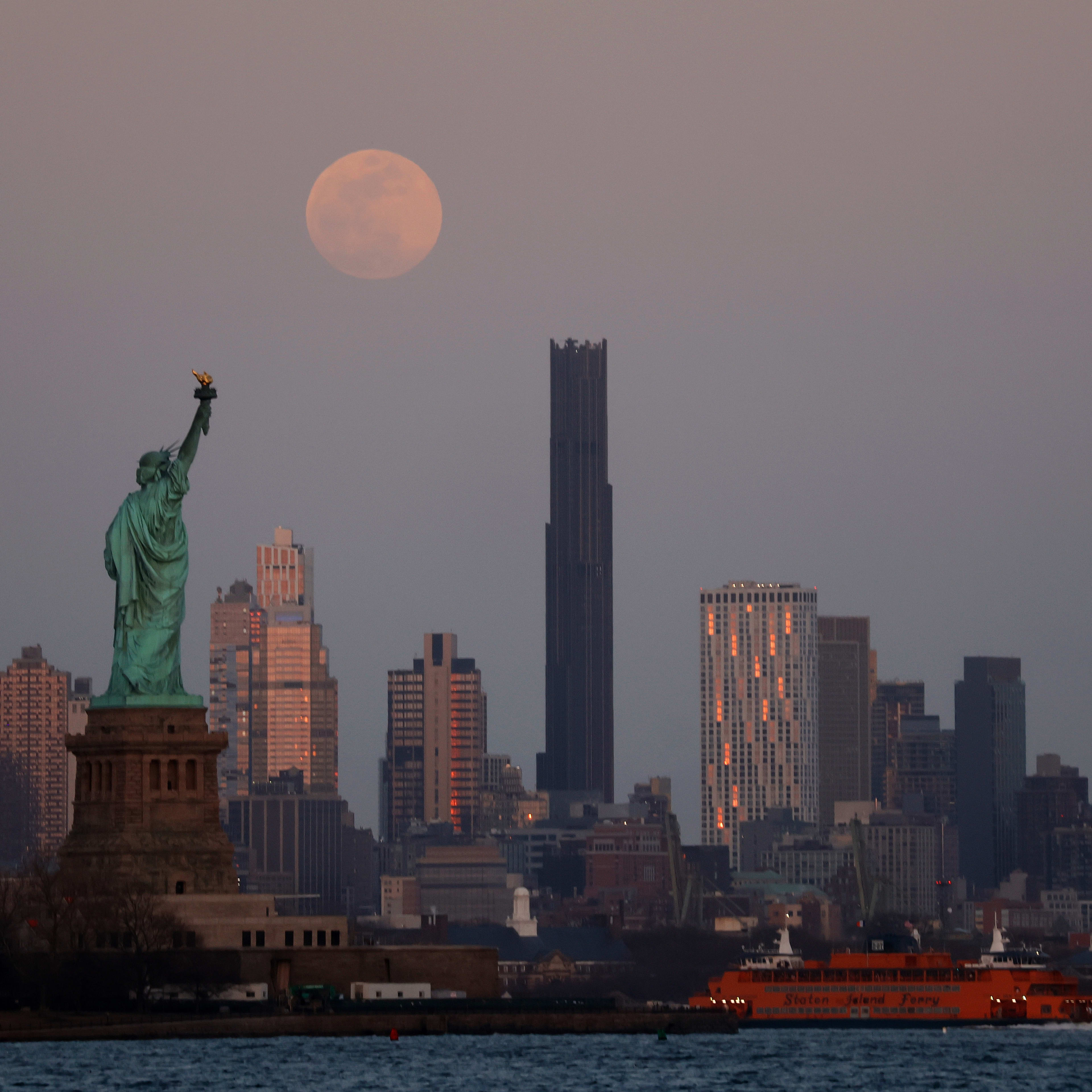 Wow' - ESPN's Laura Rutledge Stuns In New Photoshoot - The Spun