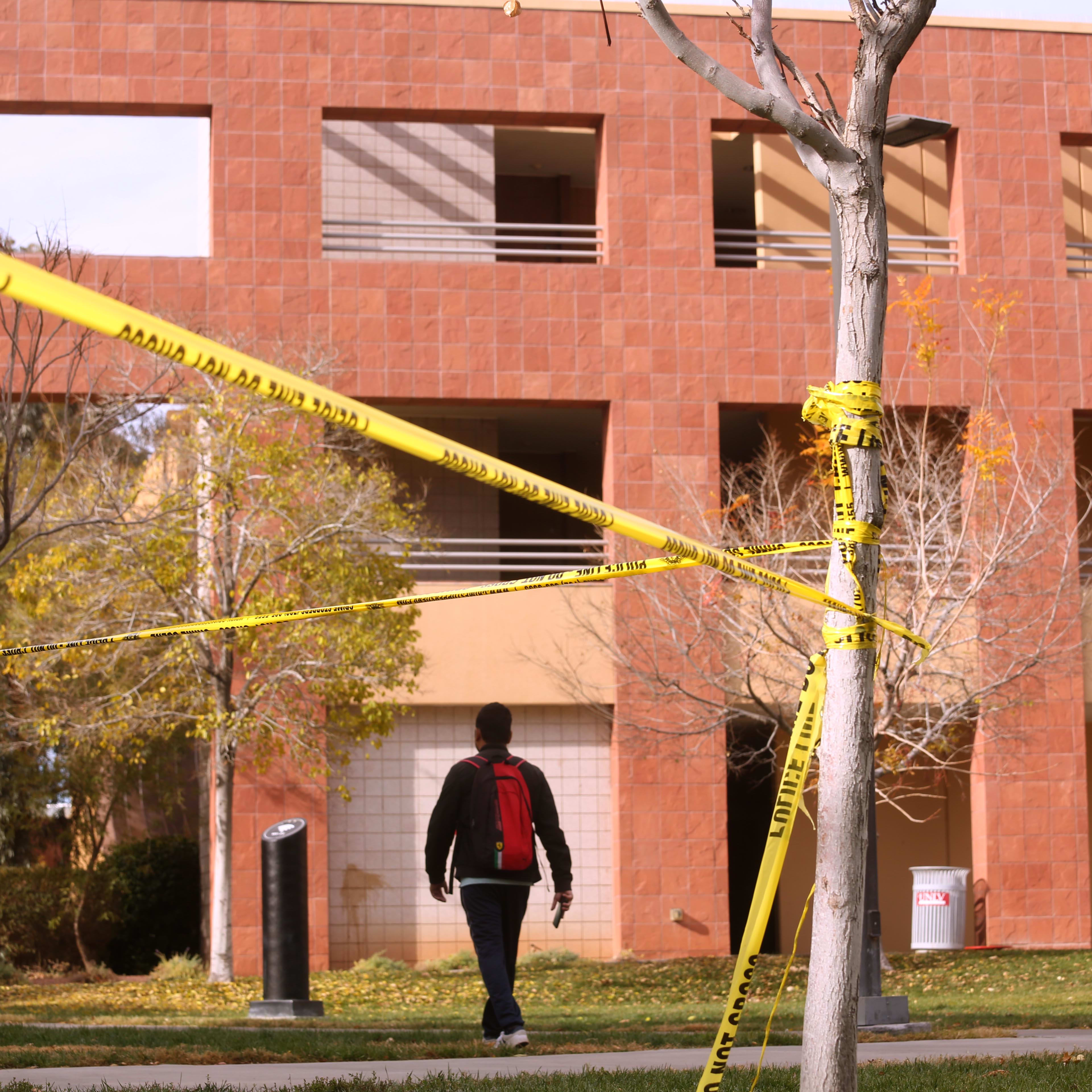 Jaw-Dropping Swimsuit Photo Of Sydney Sweeney Goes Viral Amid Controversy - The Spun