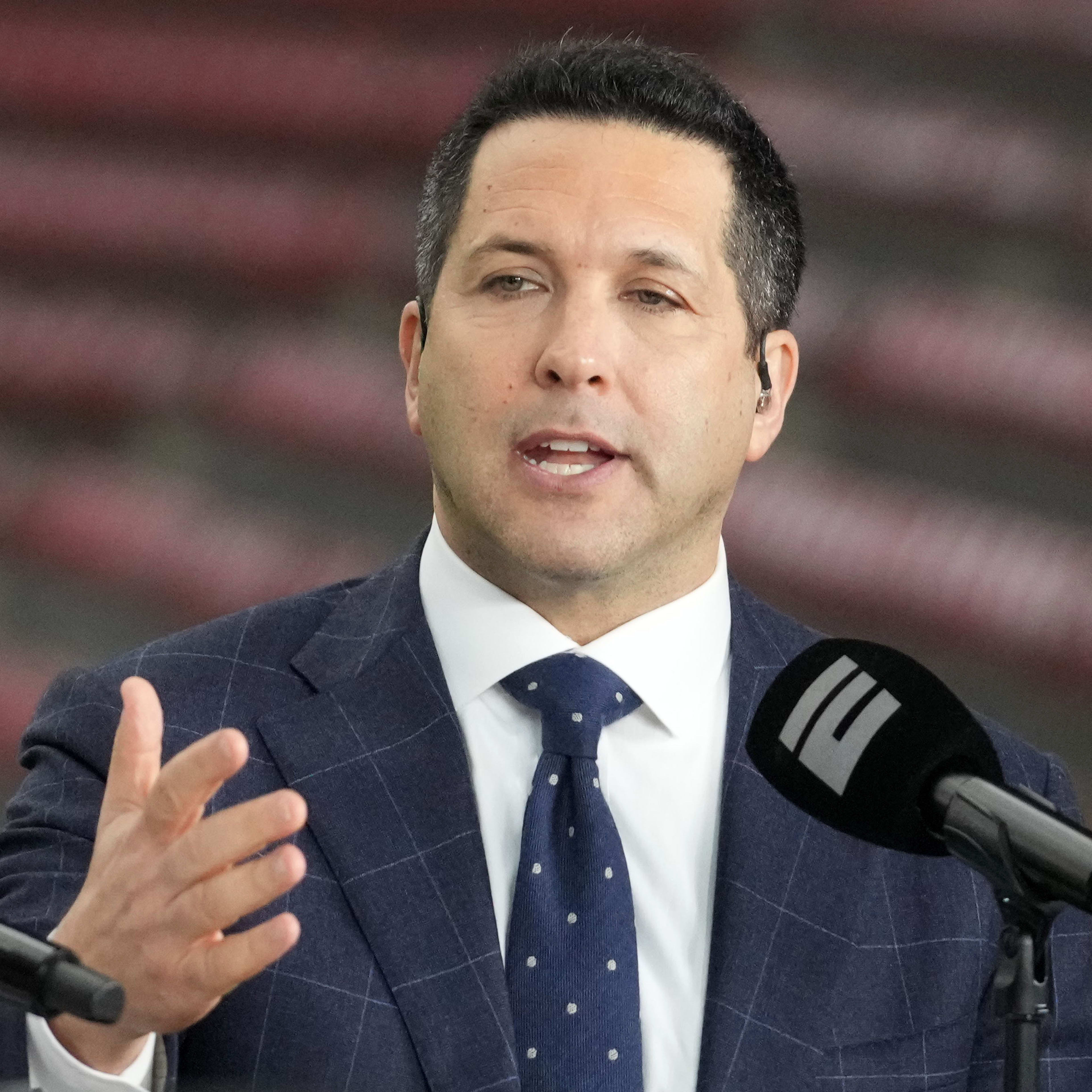 Sports Illustrated Swimsuit Model Turns Heads In 'Gorgeous' Dress - The ...