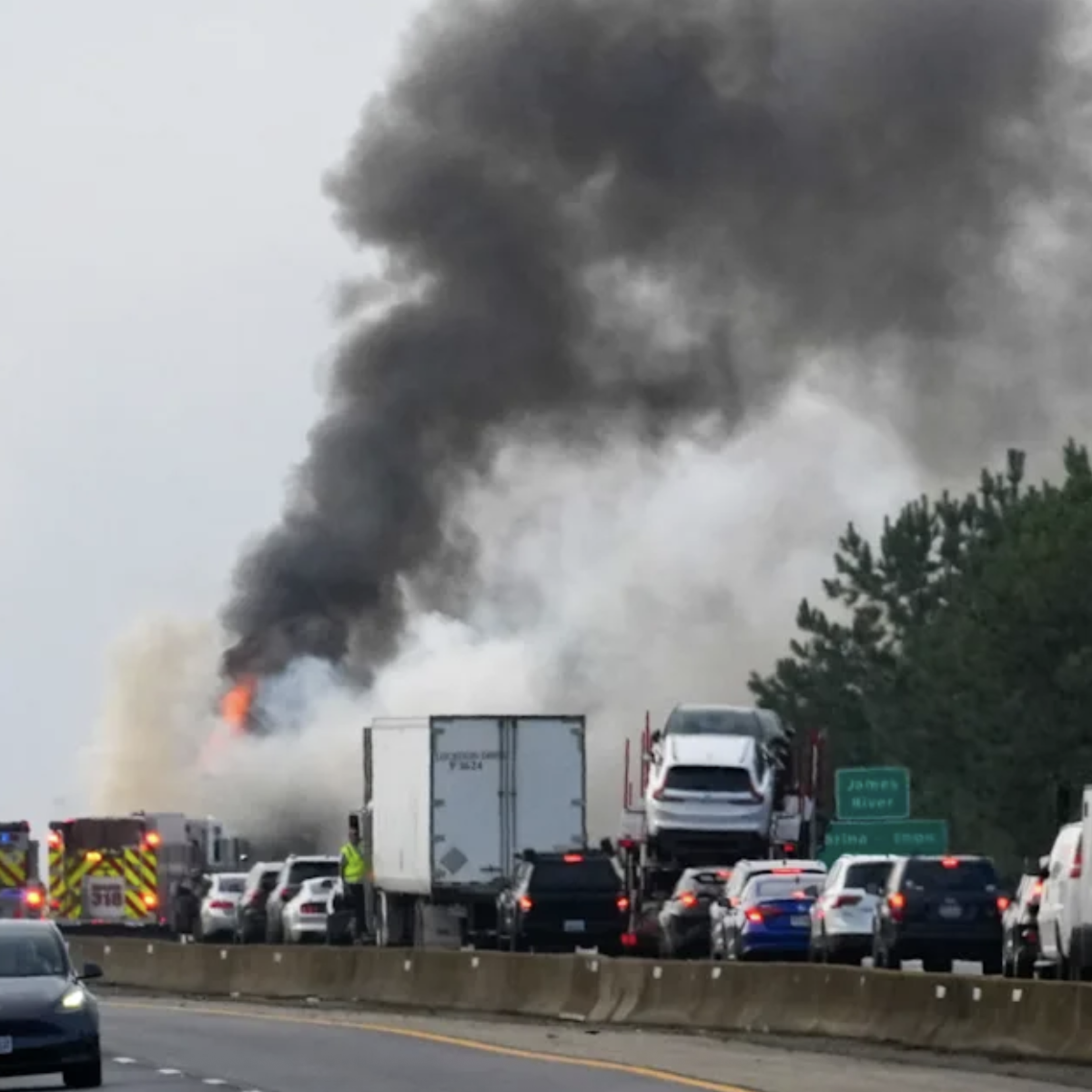 'Wow' - Swimsuit Photo Of President Trump's Assistant Goes Viral - The Spun