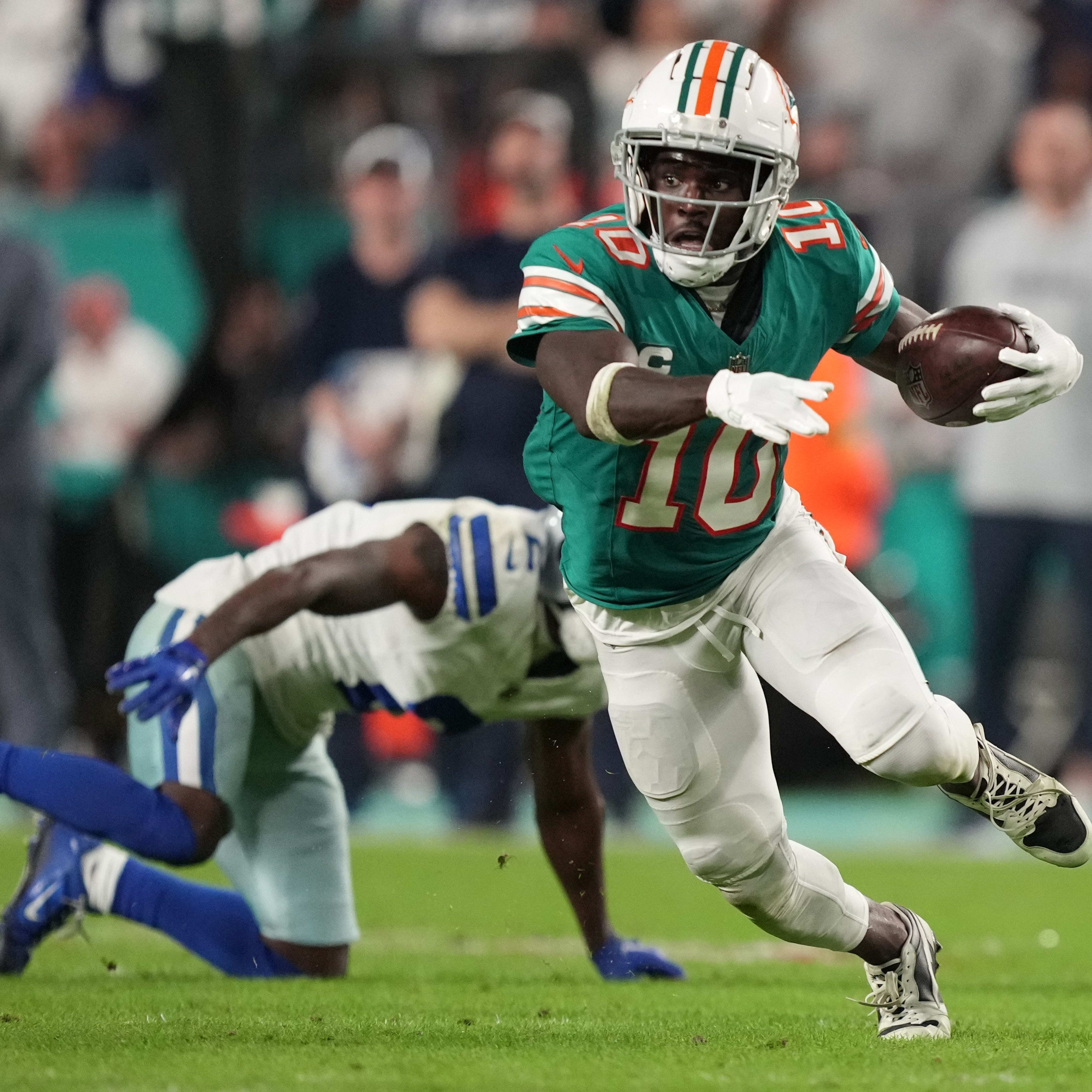 Chiefs Star Reveals Why He Always Cries During The National Anthem ...