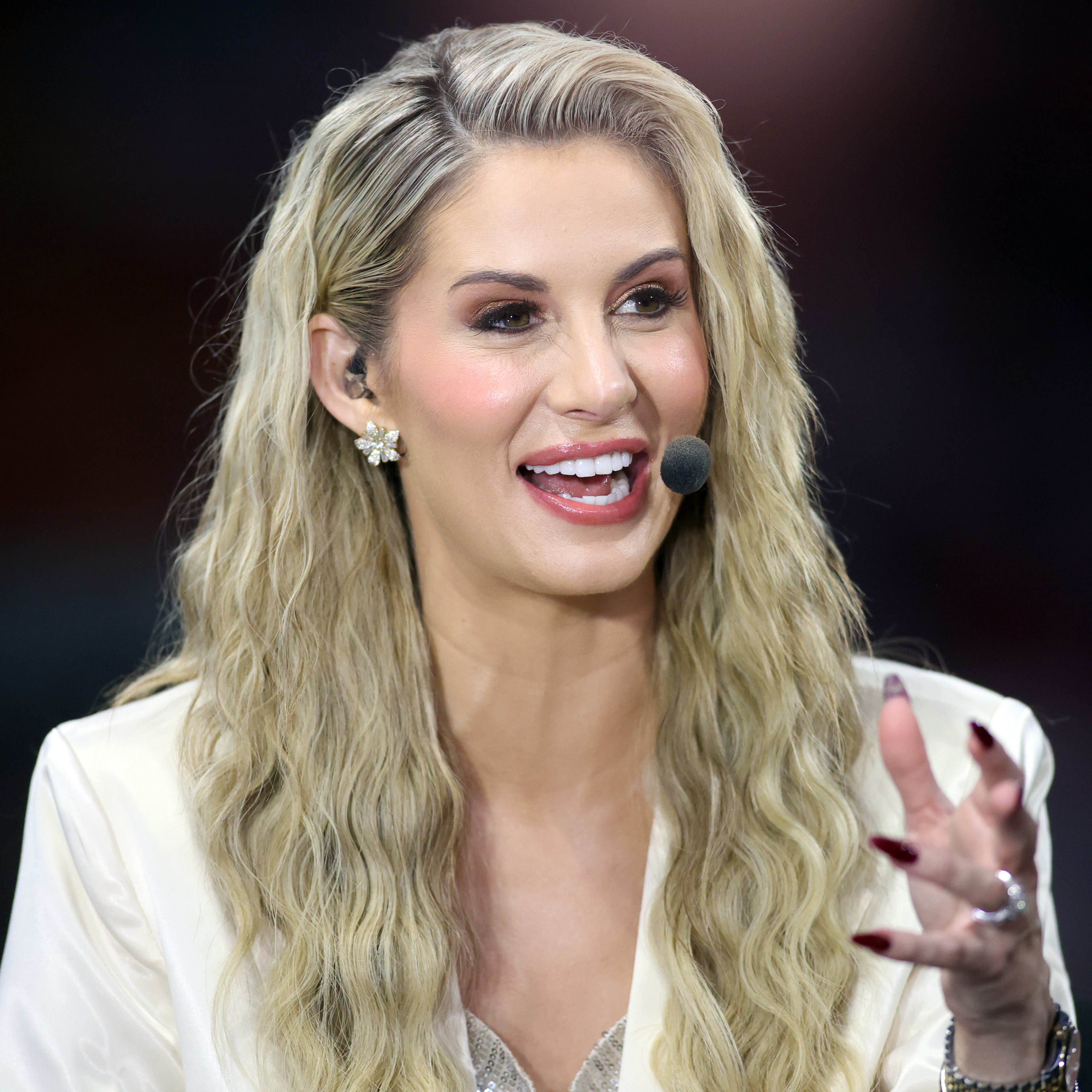 Pope Leo XIV Blesses 1 NFL Player Ahead Of 2025 Season - The Spun