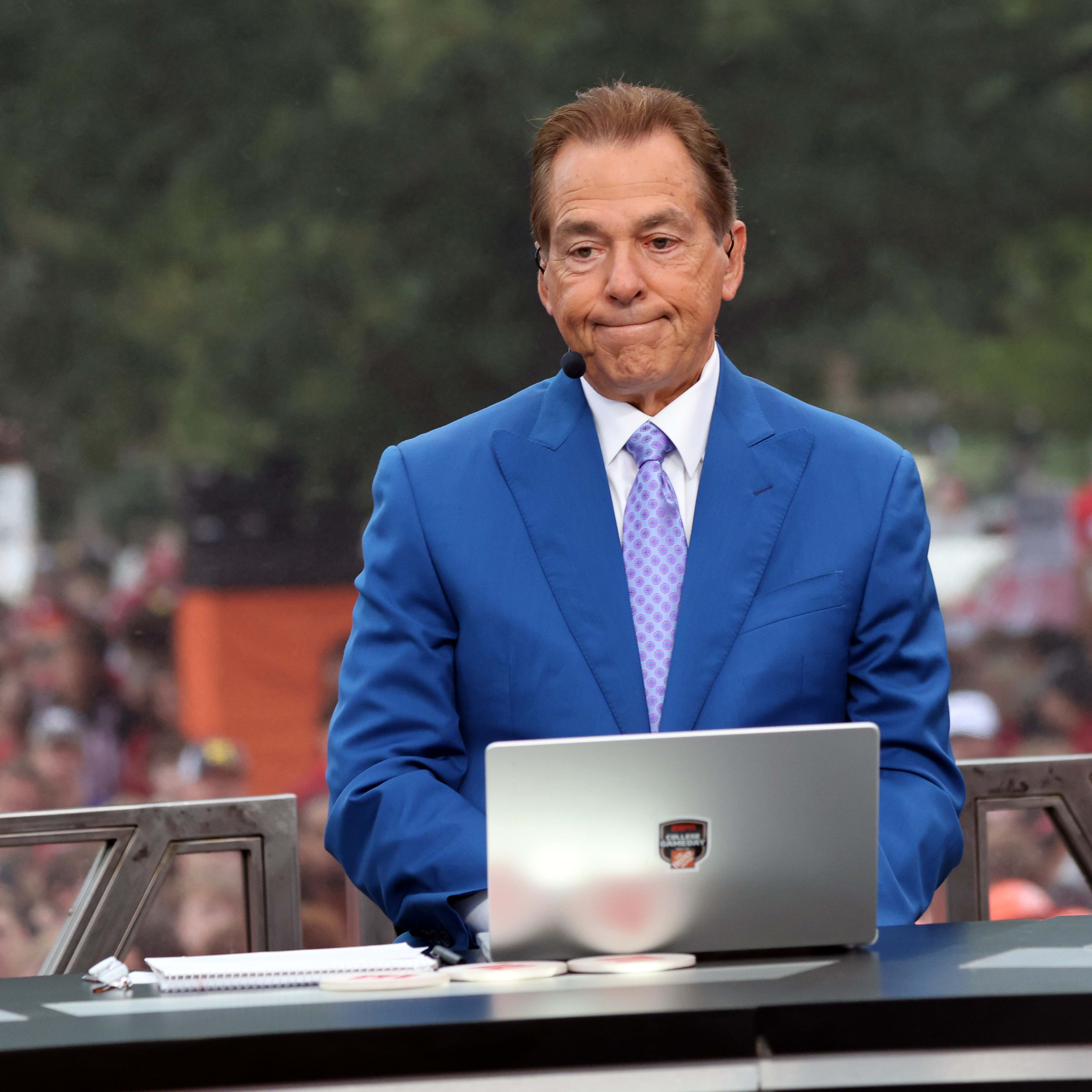 Former NFL Head Coach Wade Phillips Taking Leave Of Absence - The Spun