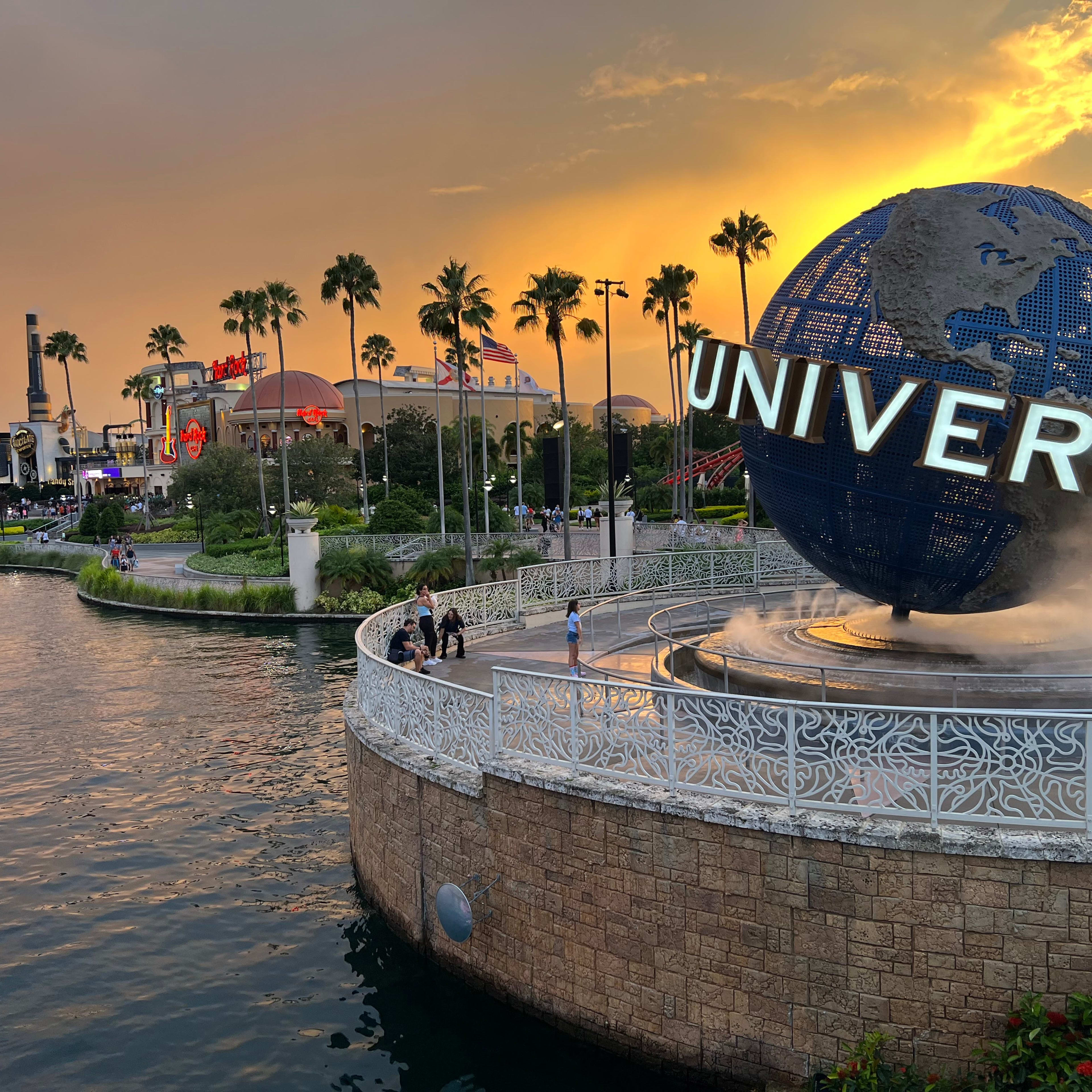 Alex Morgan Turns Heads With 3 Best 'Body Paint' Swimsuit Photos - The Spun